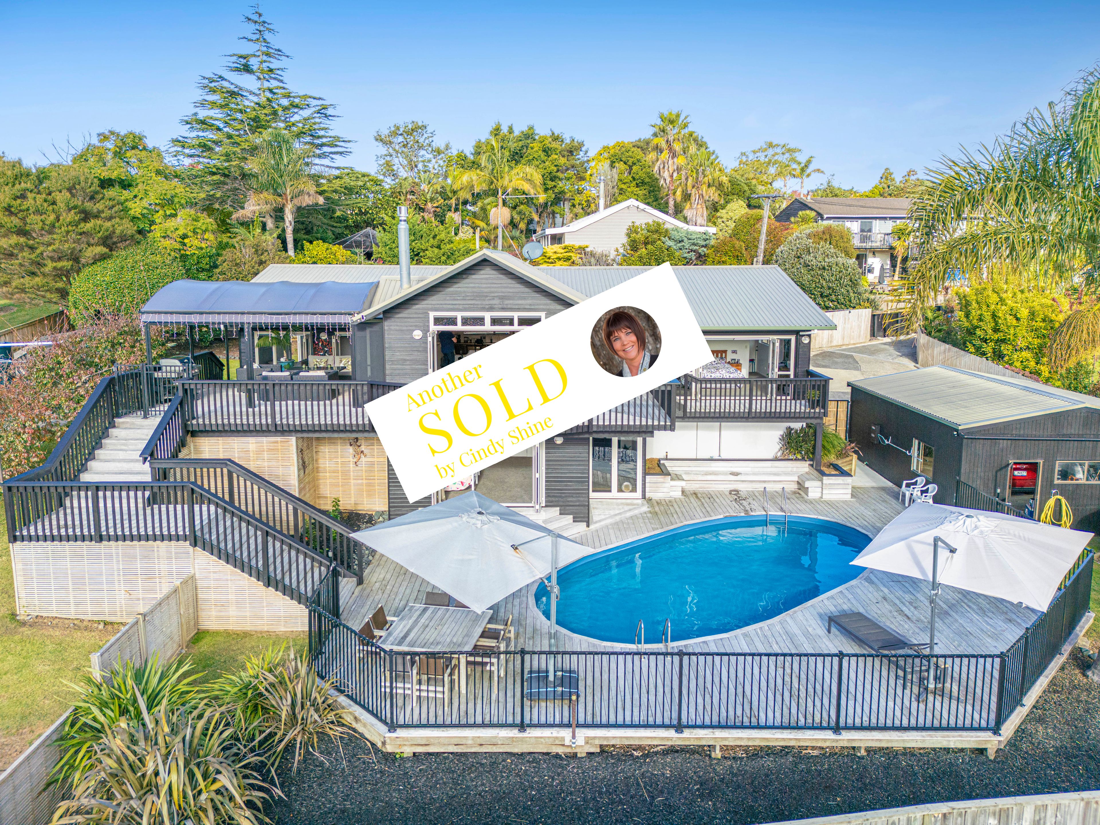 13 Deborah Place, Okura, – Home For Sale • Ray White New Zealand