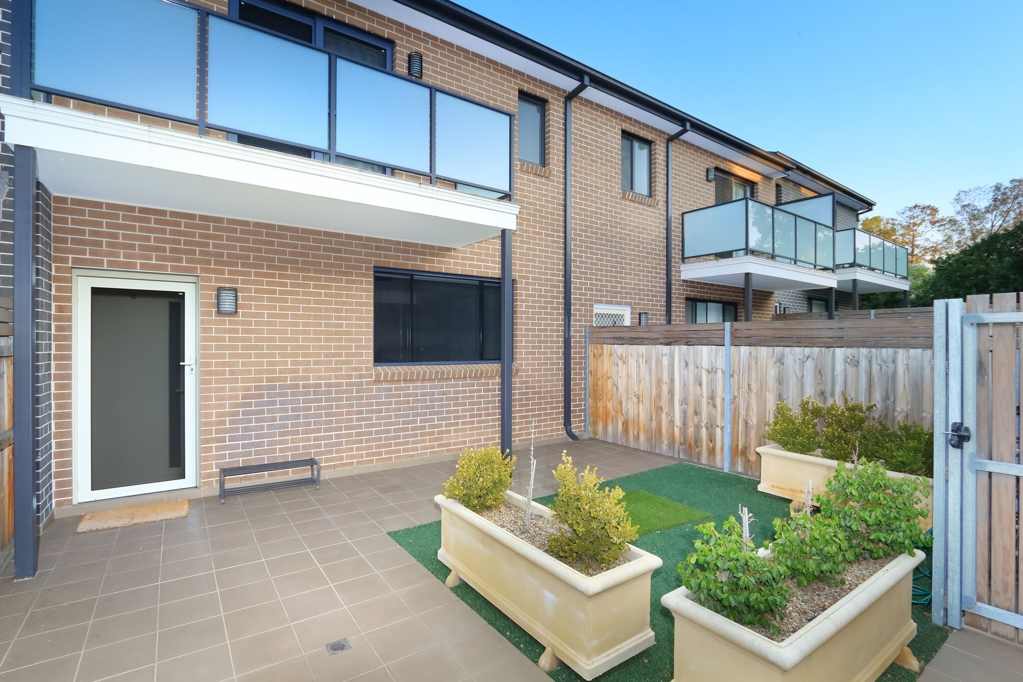 8/175 Kissing Point Road, Dundas, NSW 2117 - Leased Townhouse - Ray ...
