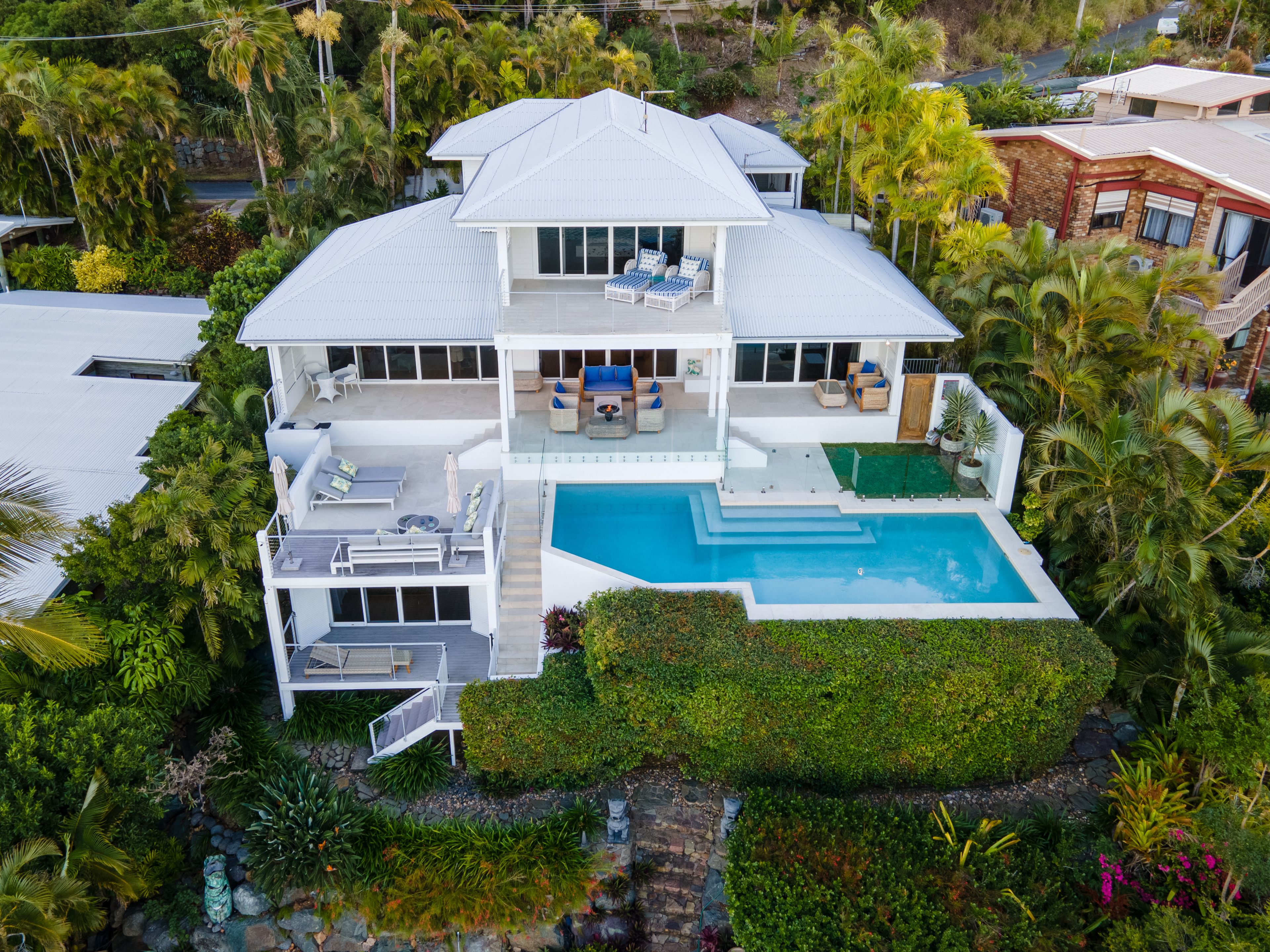 17 Warrain Street, Shute Harbour, QLD 4802 - Sold House - Ray White ...