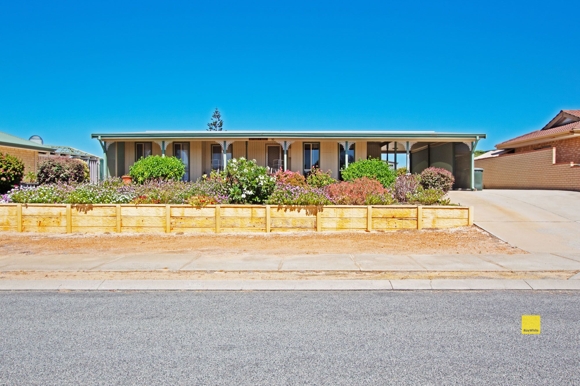 30 Hunter Crescent, Green Head, WA 6514 - Sold House - Ray White Jurien Bay