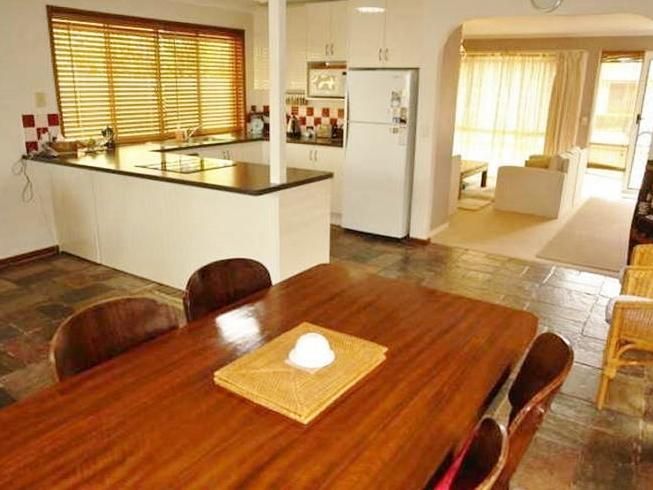 18 Ballard Place, Coombabah, QLD 4216 - Leased House - Ray White Malan + Co