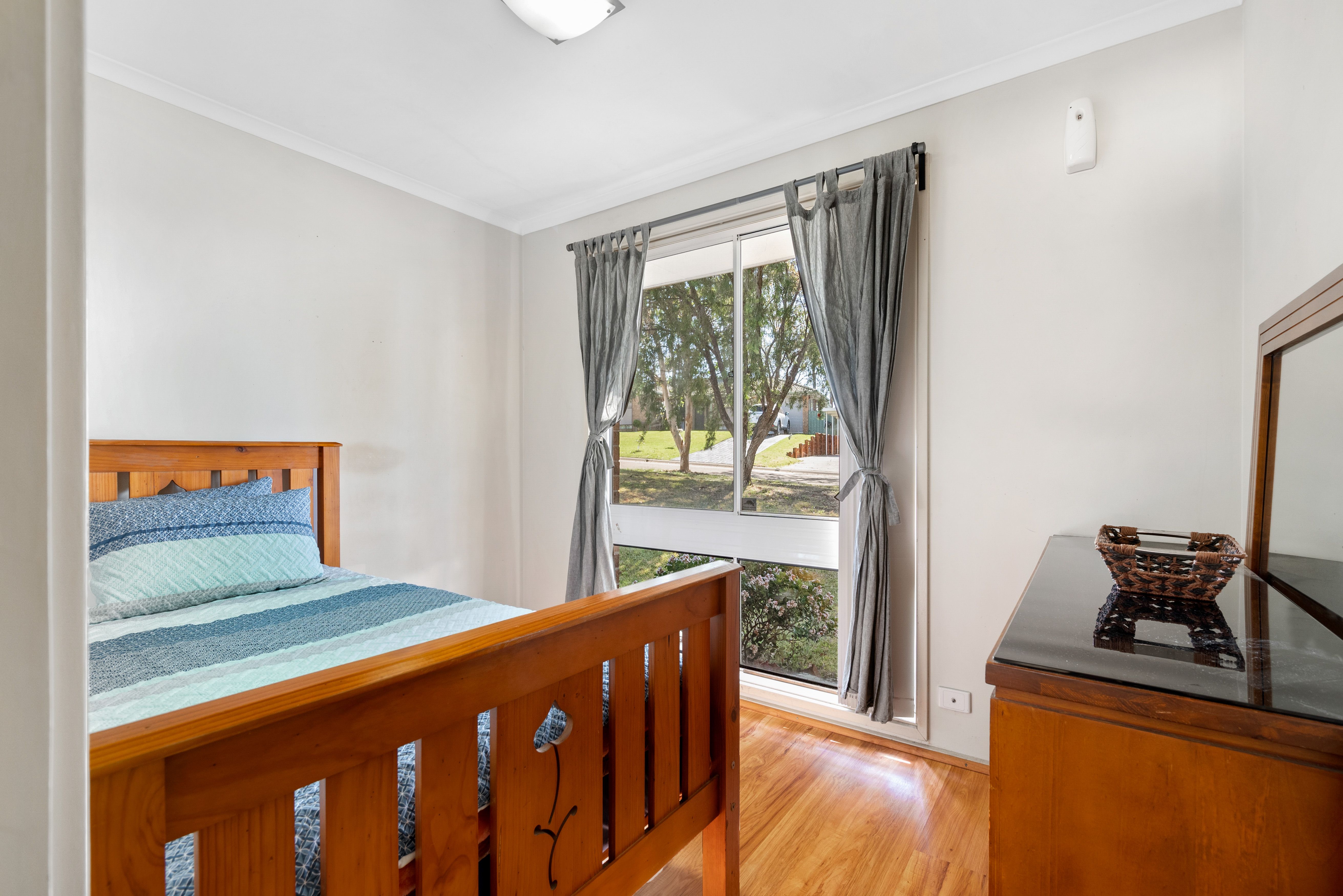 24 Manning Place, Currans Hill, NSW 2567 - Sold House - Ray White ...