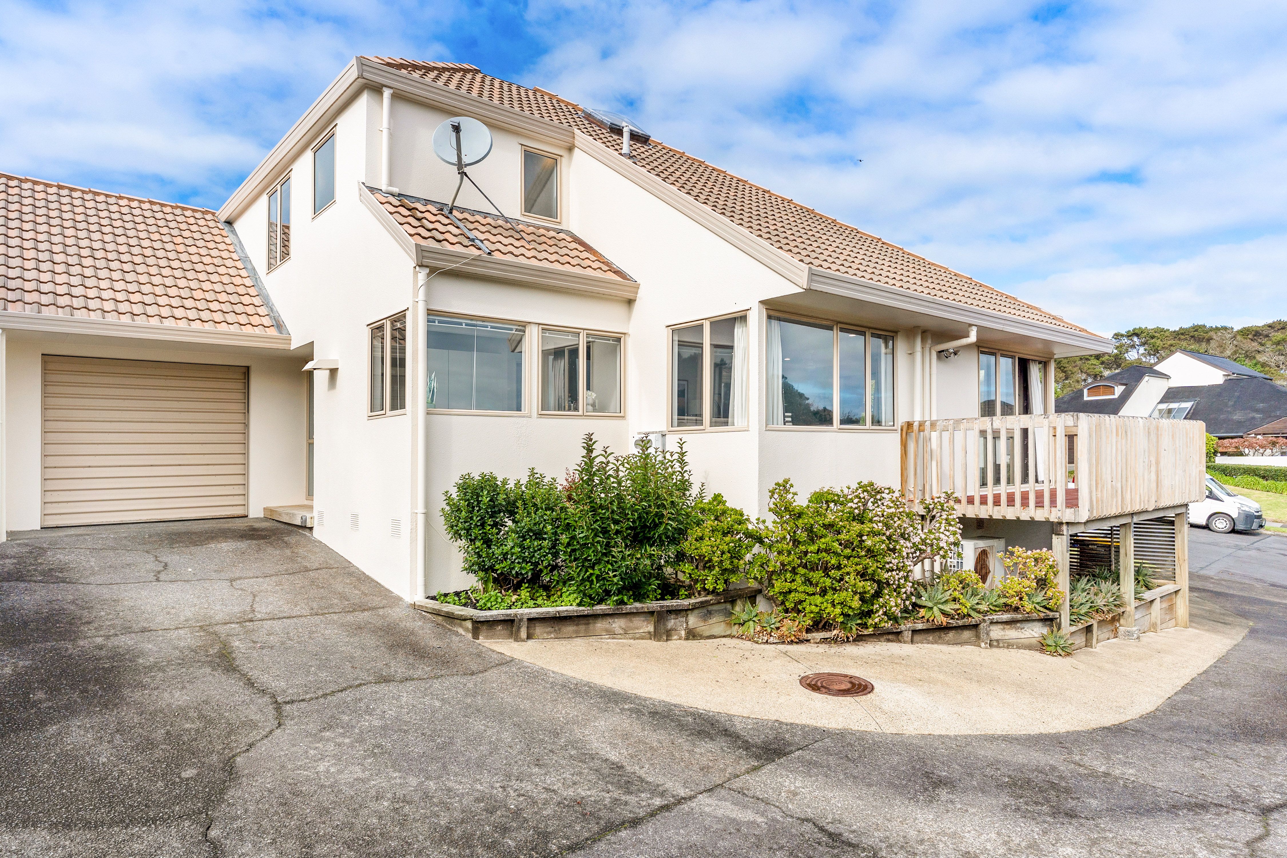 1/111 Seaview Road, Glenfield, North Shore City 0629 - Sold House - Ray ...