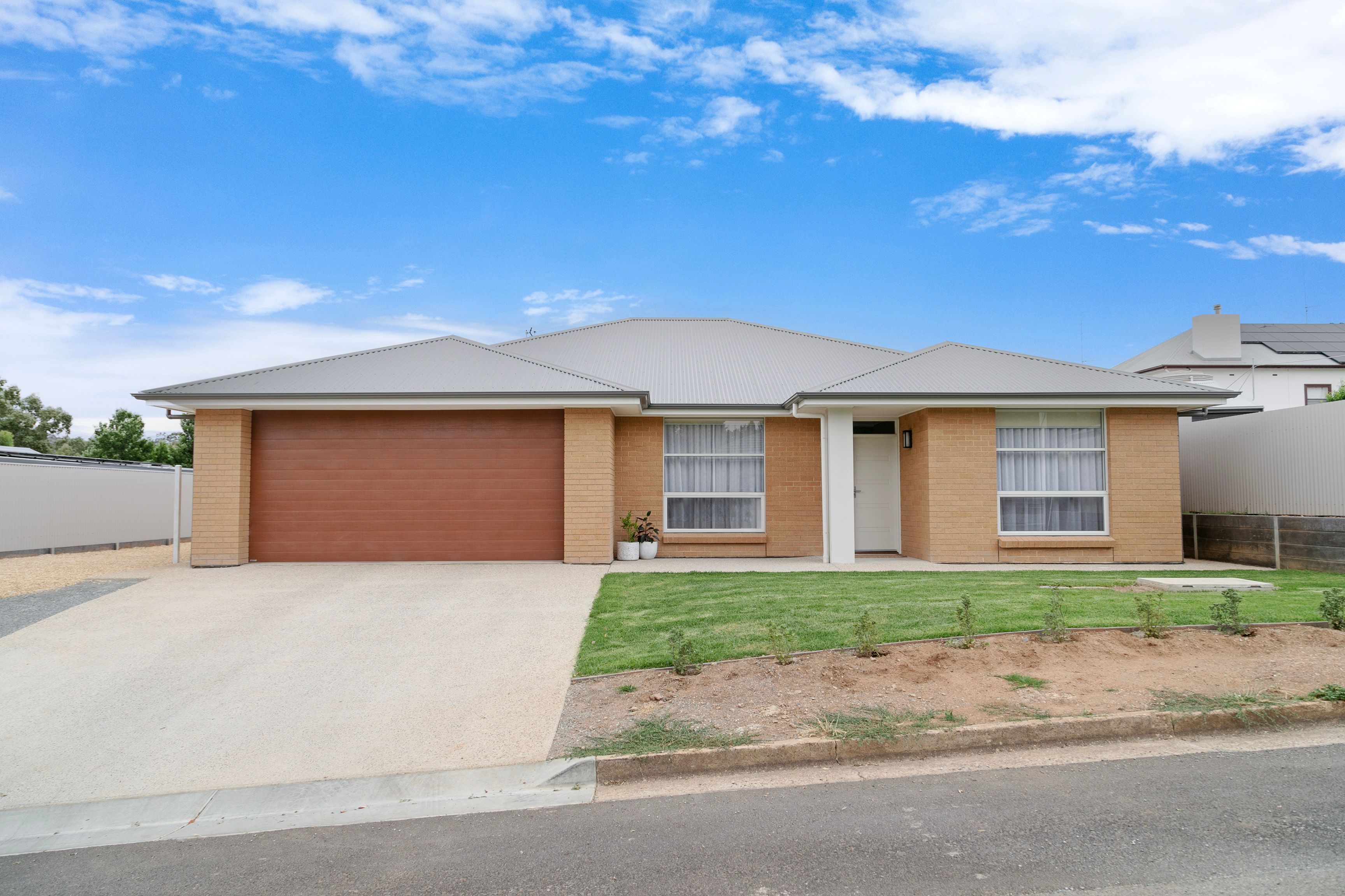 Ray White Clare Valley