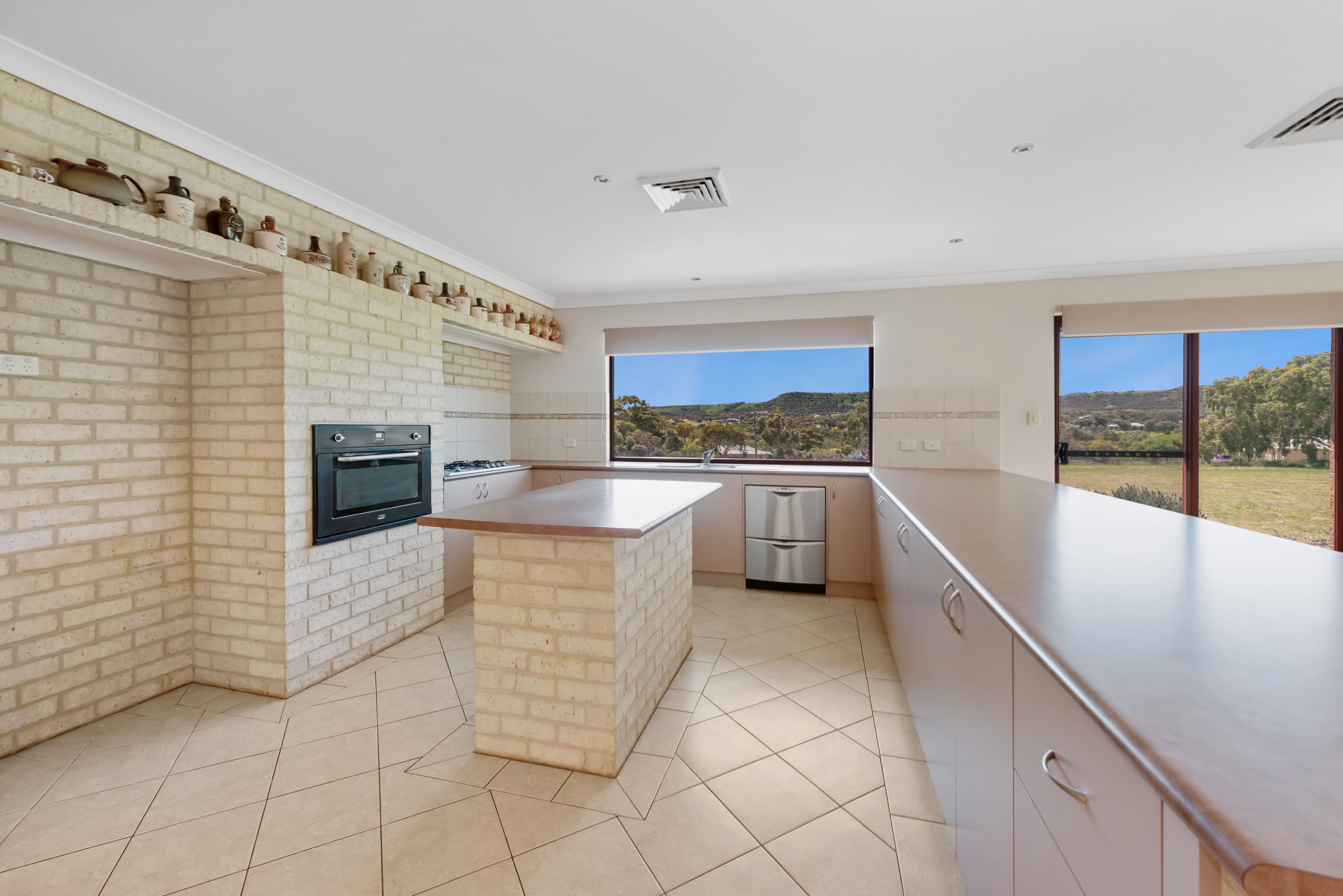 9 TILTILI Rise, Moresby, WA 6530 - Sold House - Geraldton | Dongara