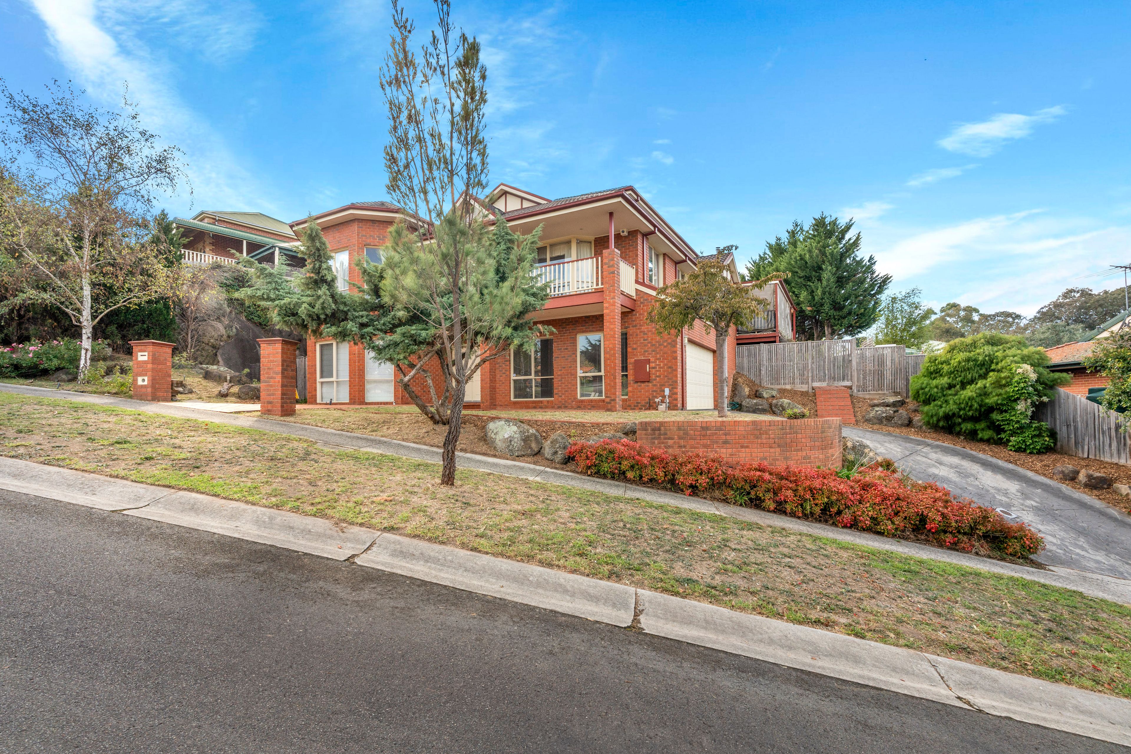 16 Daina Court, Diamond Creek, VIC – Home For Sale • Ray White