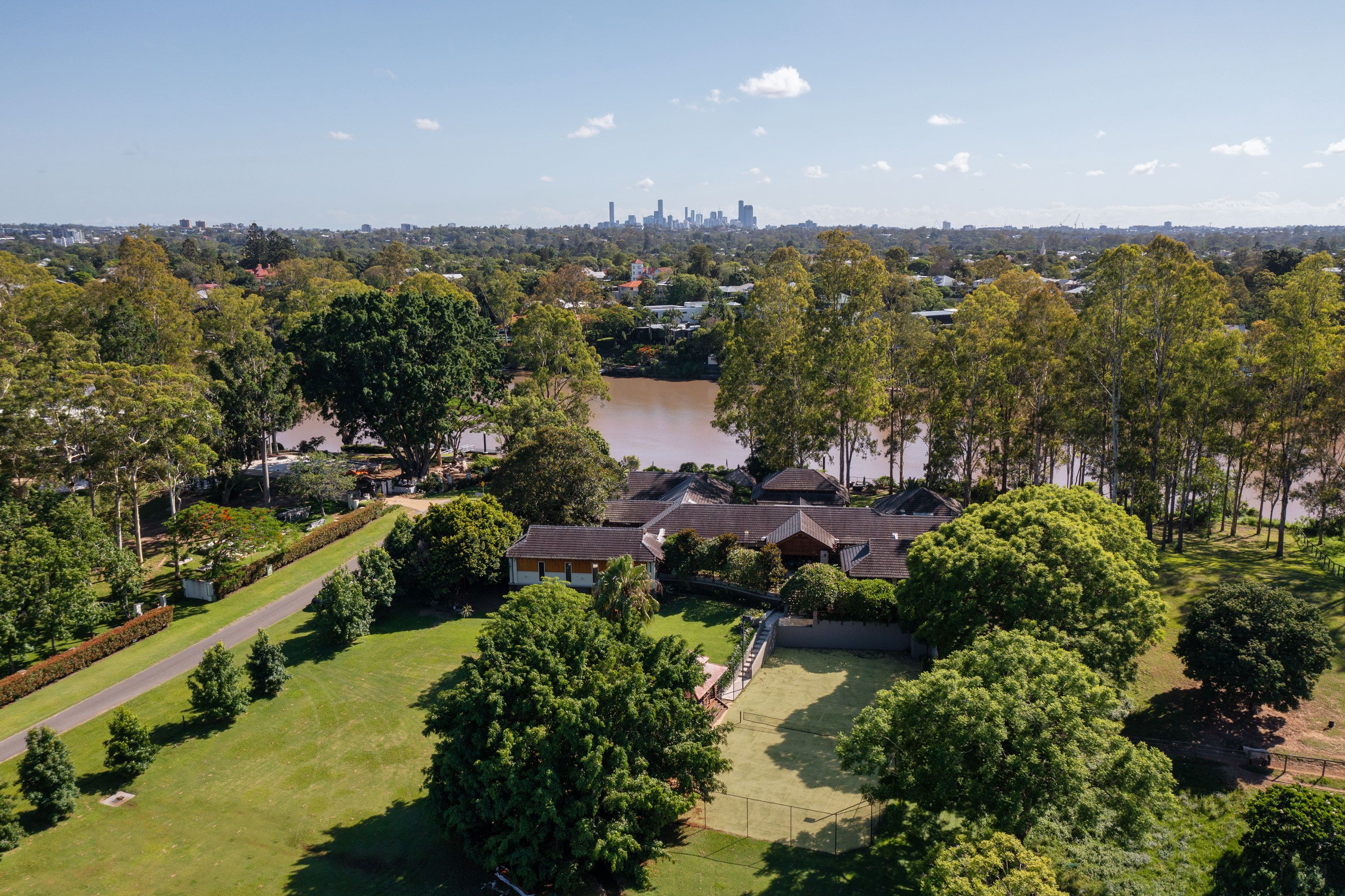 31 Needham Street, Fig Tree Pocket, QLD 4069 - Sold House - Ray White ...