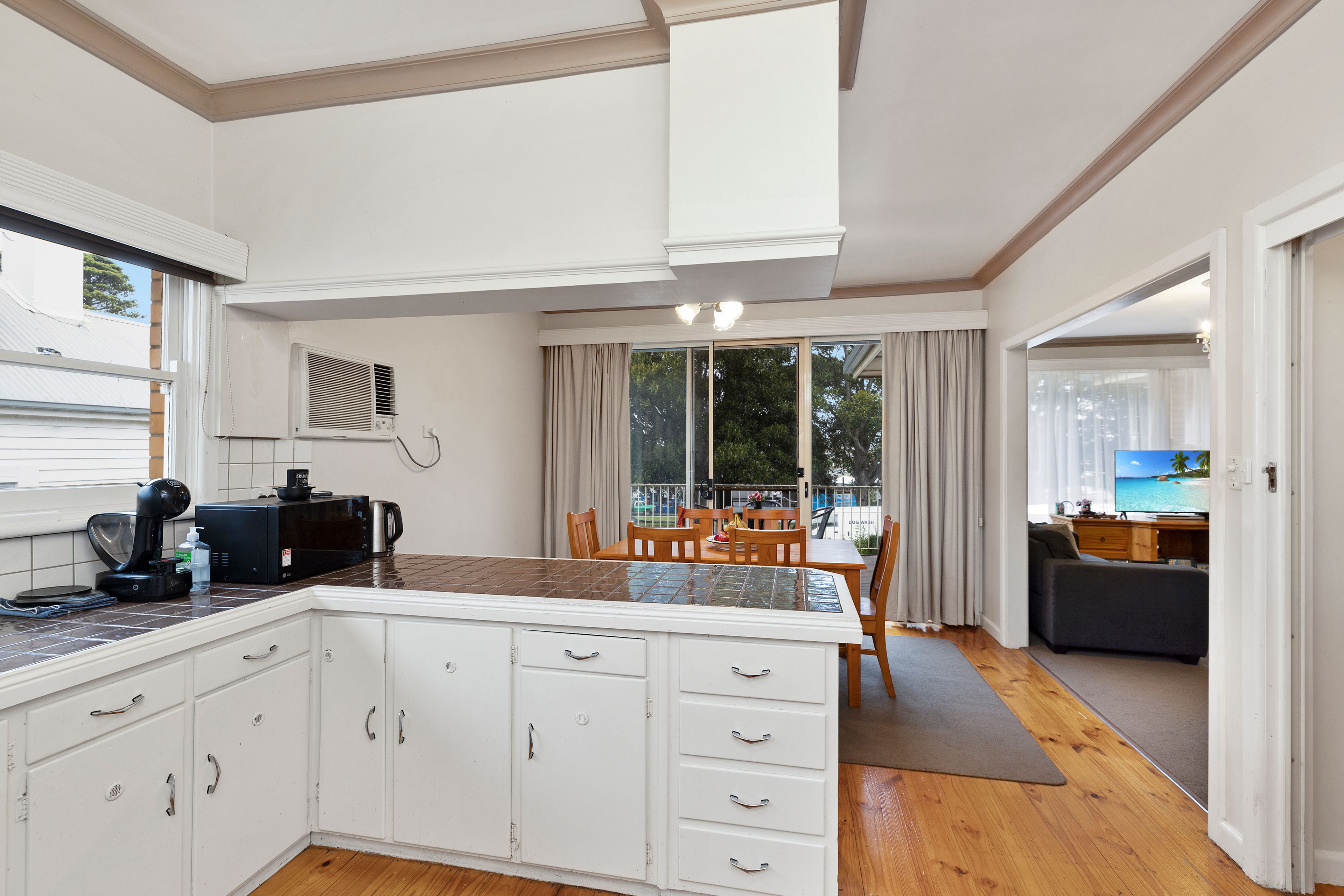 490 Raglan Parade, Warrnambool, VIC 3280 - Sold House - Ray White ...