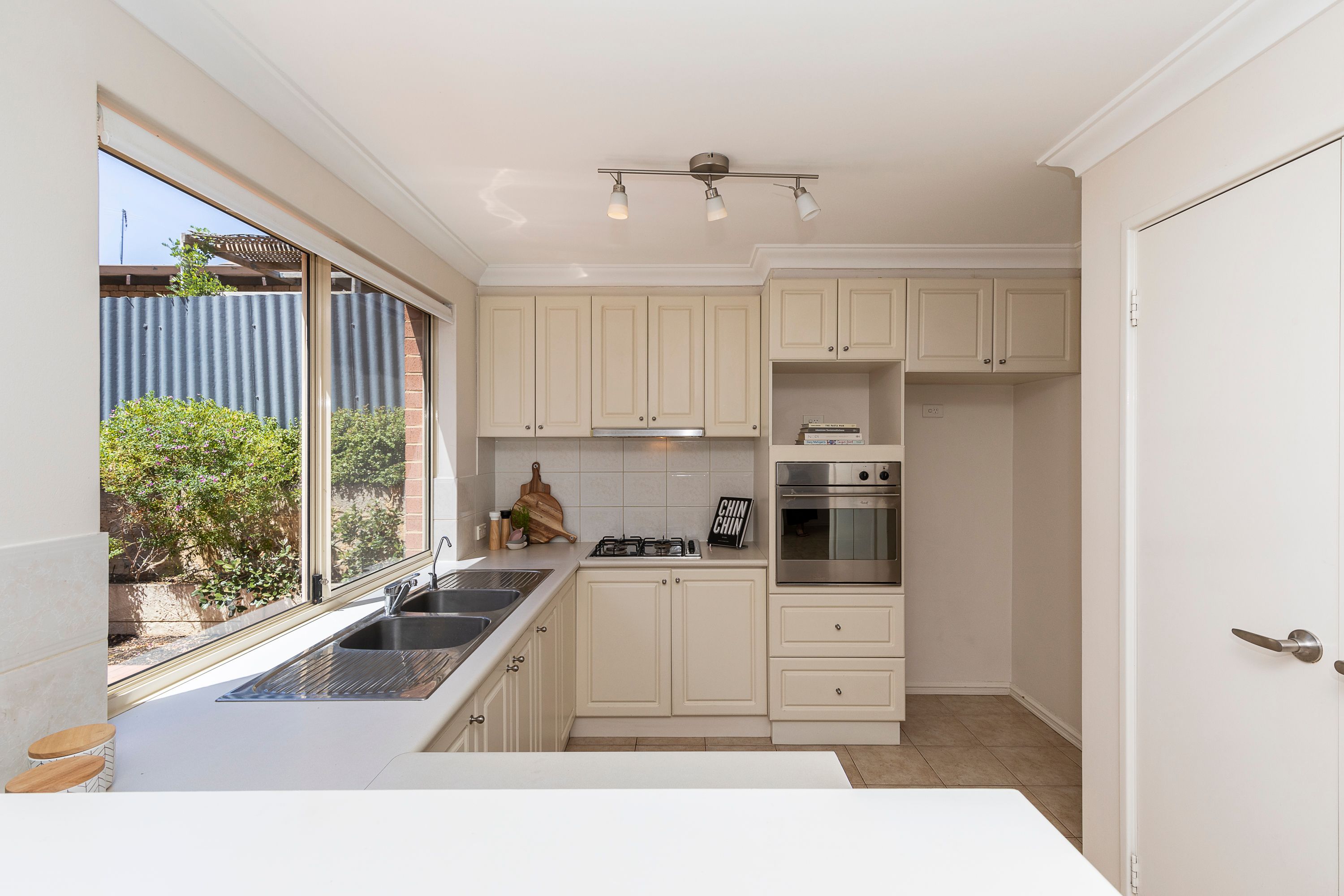 3/35 Waterloo Street, Joondanna, WA 6060 - Sold Townhouse - Ray White ...