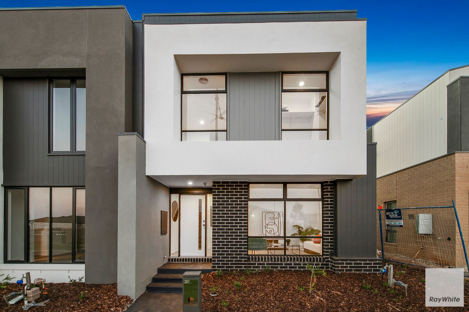 38 Baldwin Road, FRASER RISE, VIC 3336 - Sold Townhouse - Ray White ...