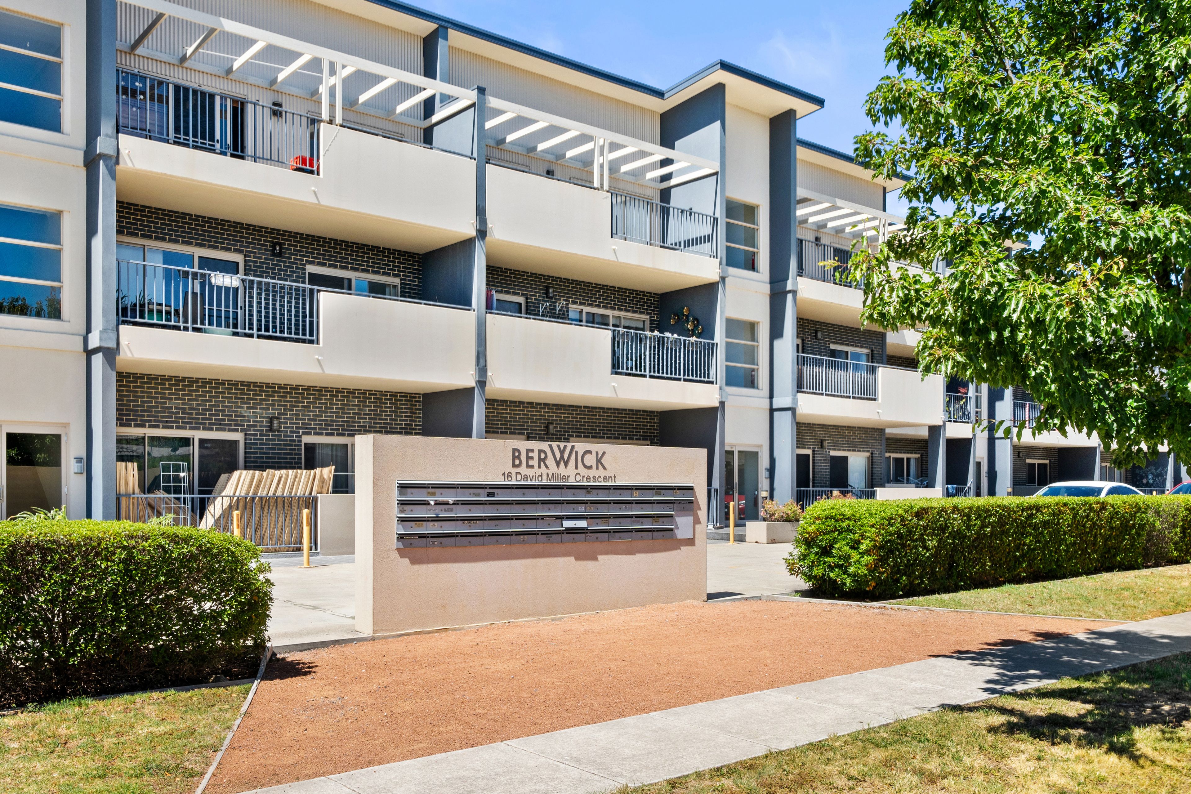 22/16 David Miller Crescent, Casey, ACT 2913 - Sold Apartment - Ray ...