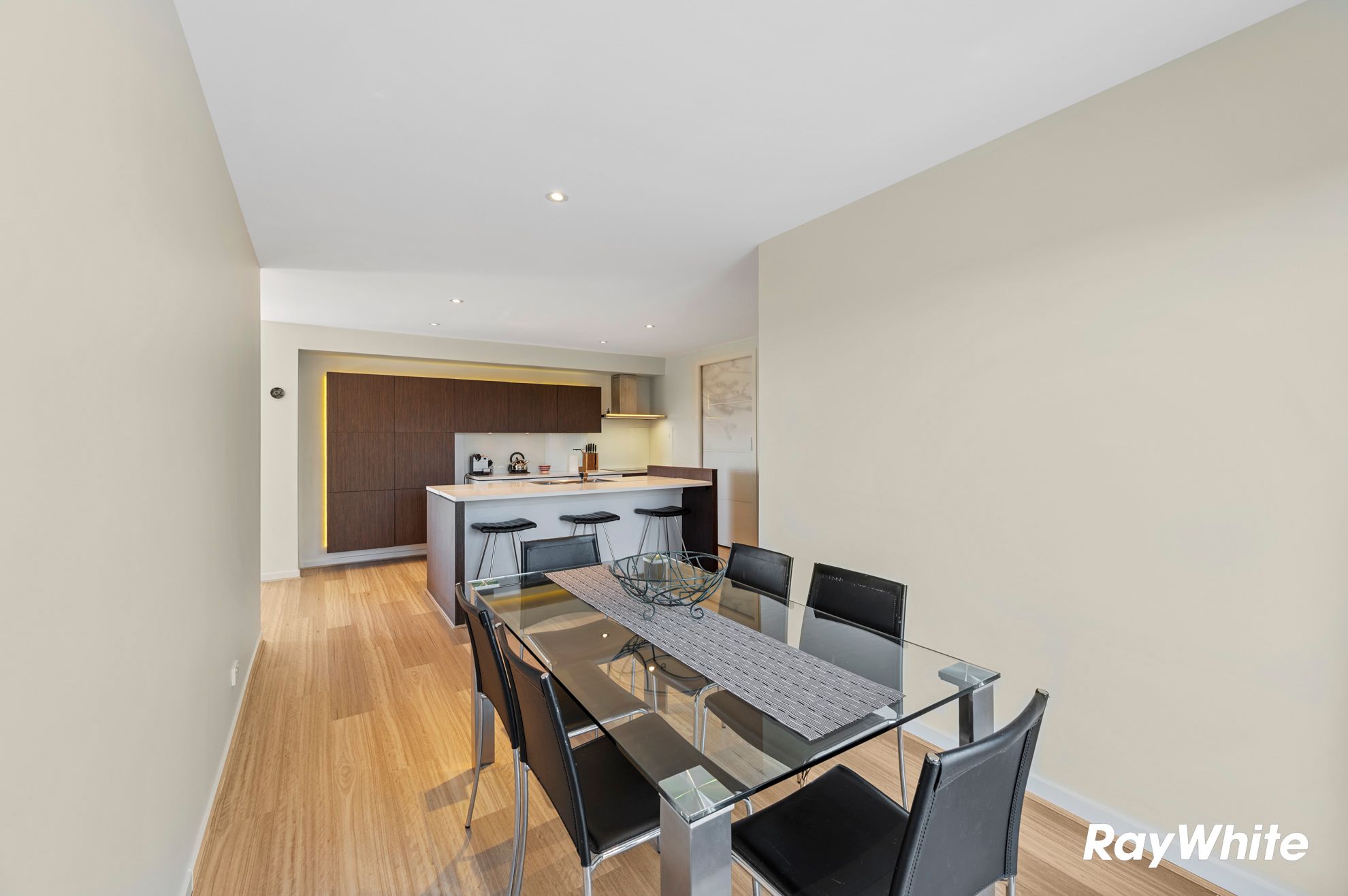 21 Hilltop Crescent, Surf Beach, NSW 2536 - Sold House - Batemans Bay ...