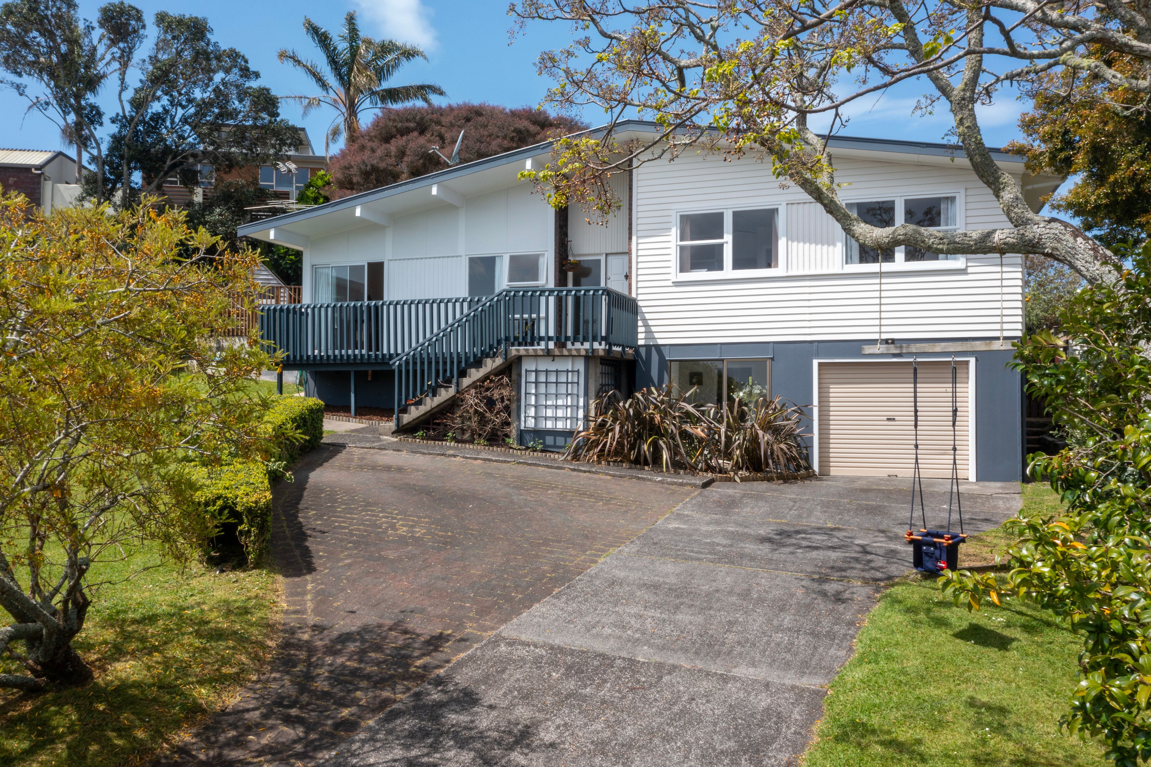 5A Robbies Road, Cockle Bay, Manukau City 2014 - Sold House - Ray White ...