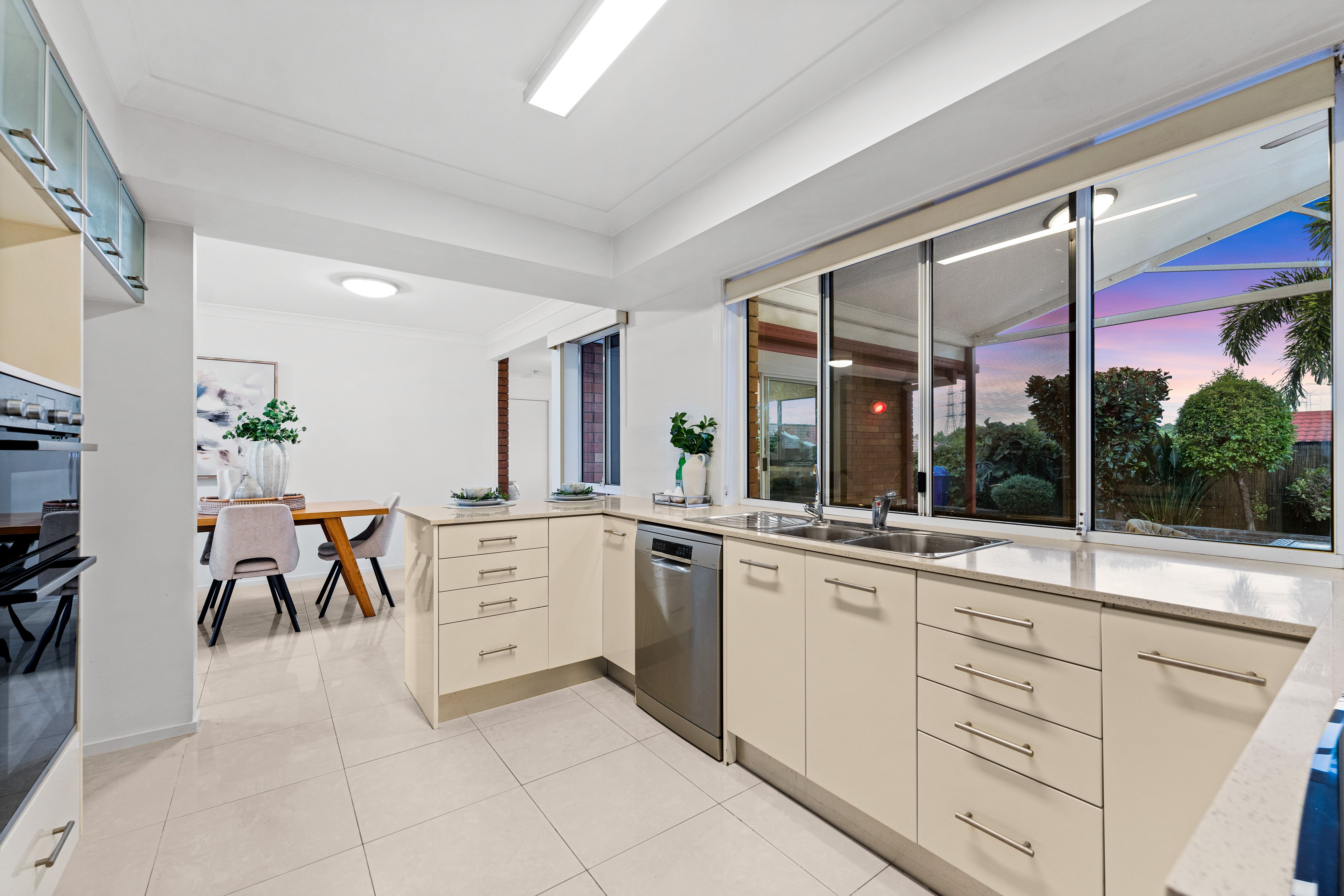 5 Lindstrom Court, Runcorn, QLD 4113 - Sold House - Ray White Rochedale