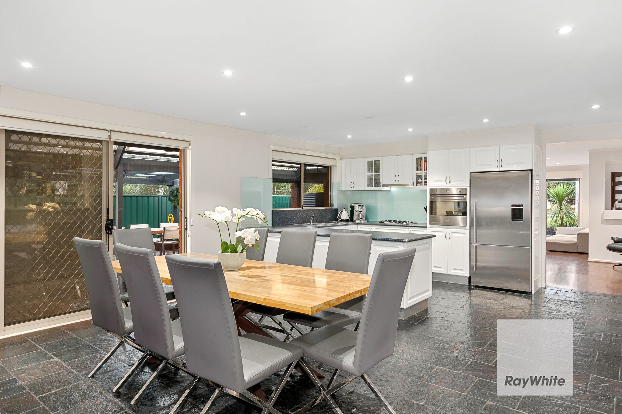 6 Ardena Court, Keilor Downs, VIC 3038 - Sold House - Ray White Taylors ...