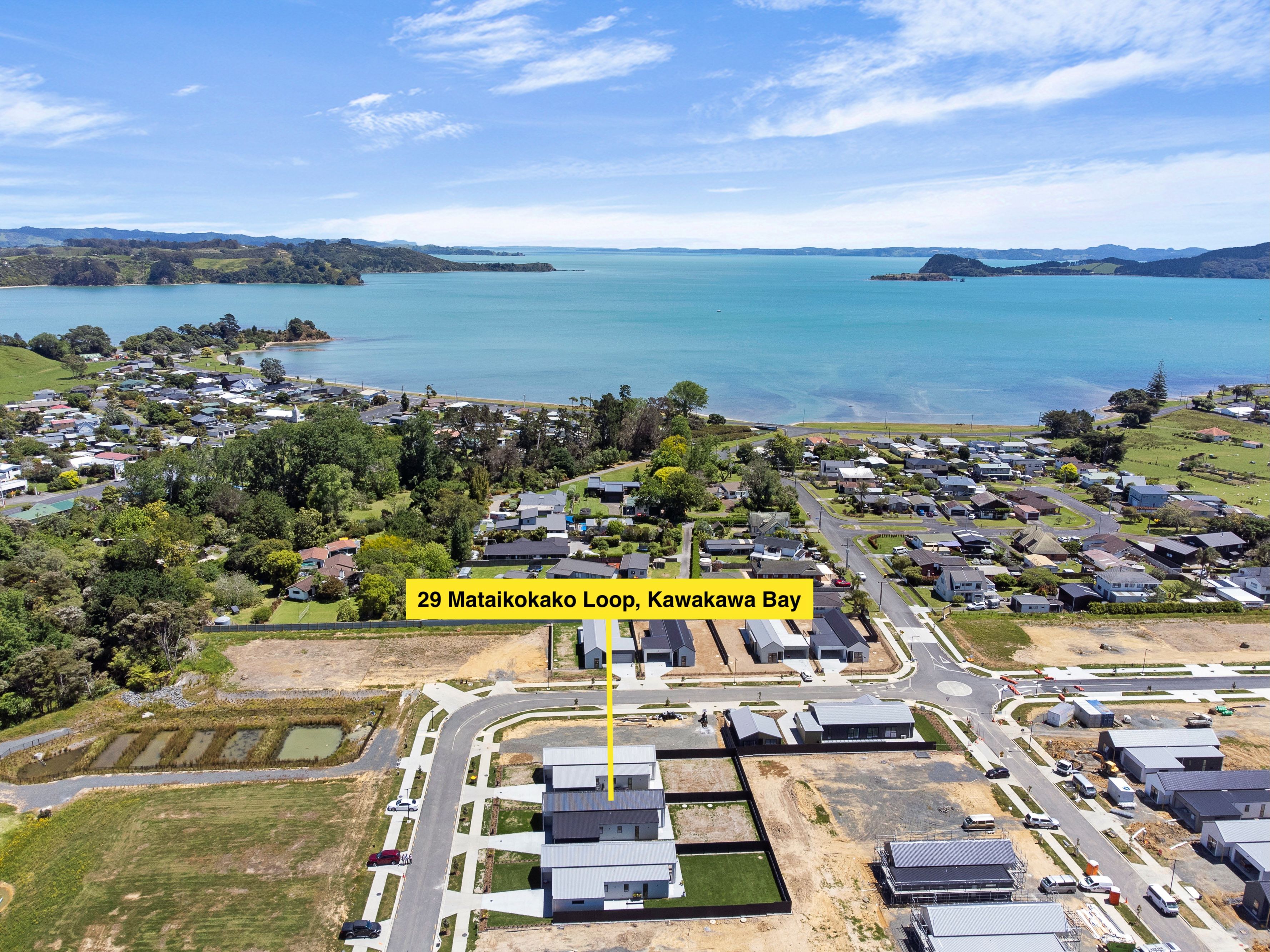 29 Mataikokako Loop, Kawakawa Bay, Manukau City 2585 - Sold House - Ray ...