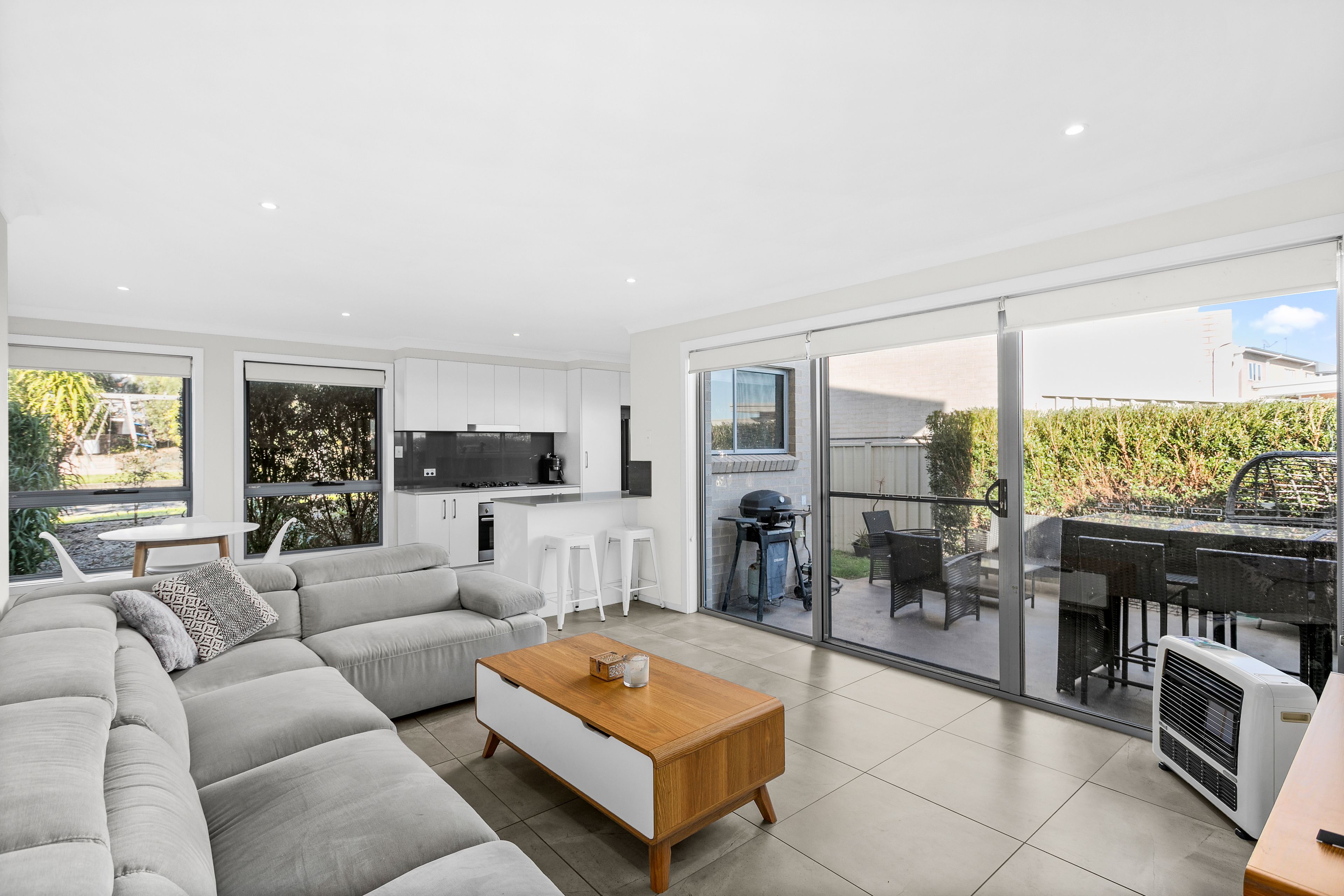 1/32 Coolum Parkway, Shell Cove, NSW 2529 - Sold Townhouse - Ray White ...