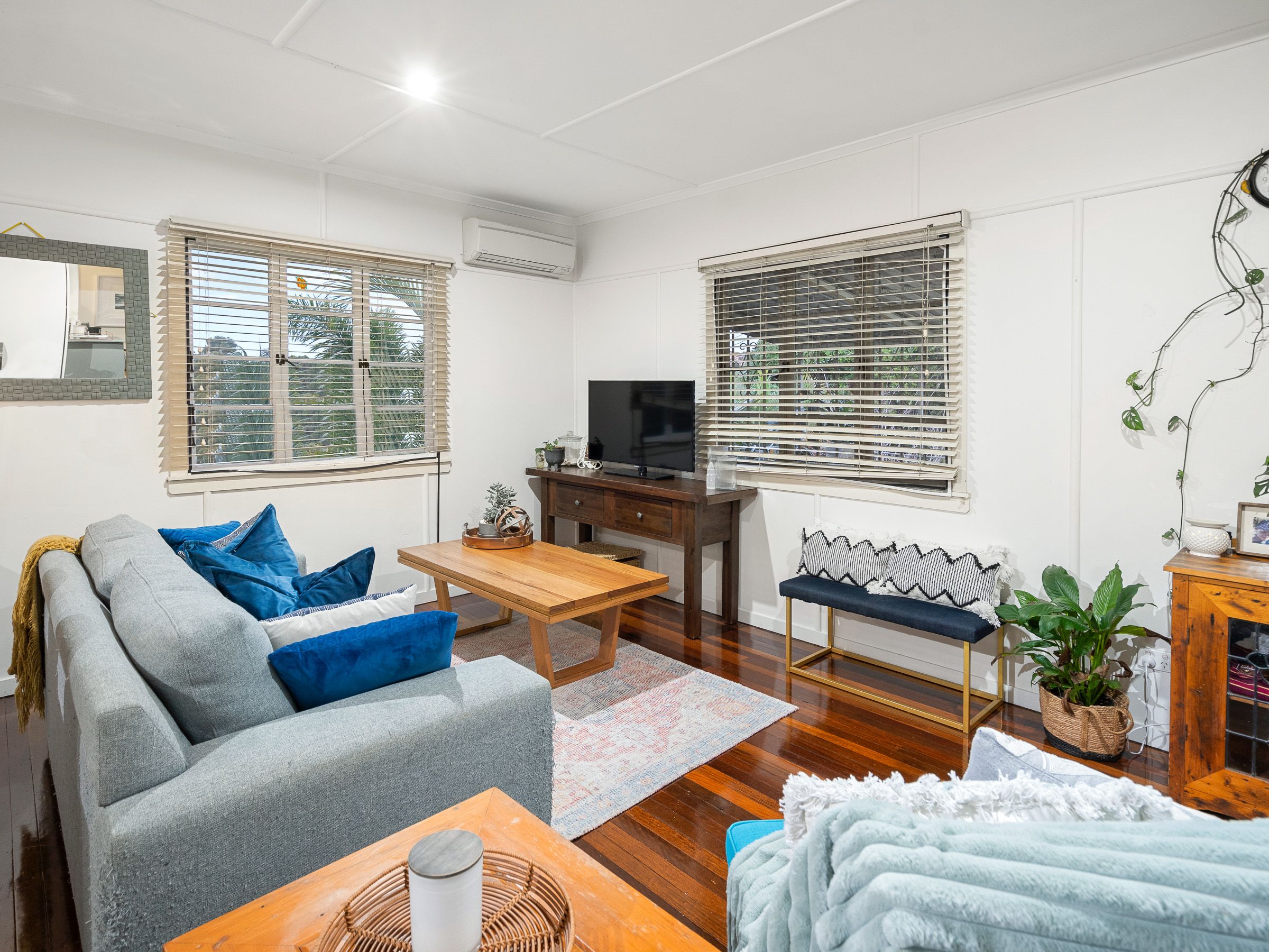 9 Barton Street, Holland Park West, QLD 4121 - Sold House - Ray White ...