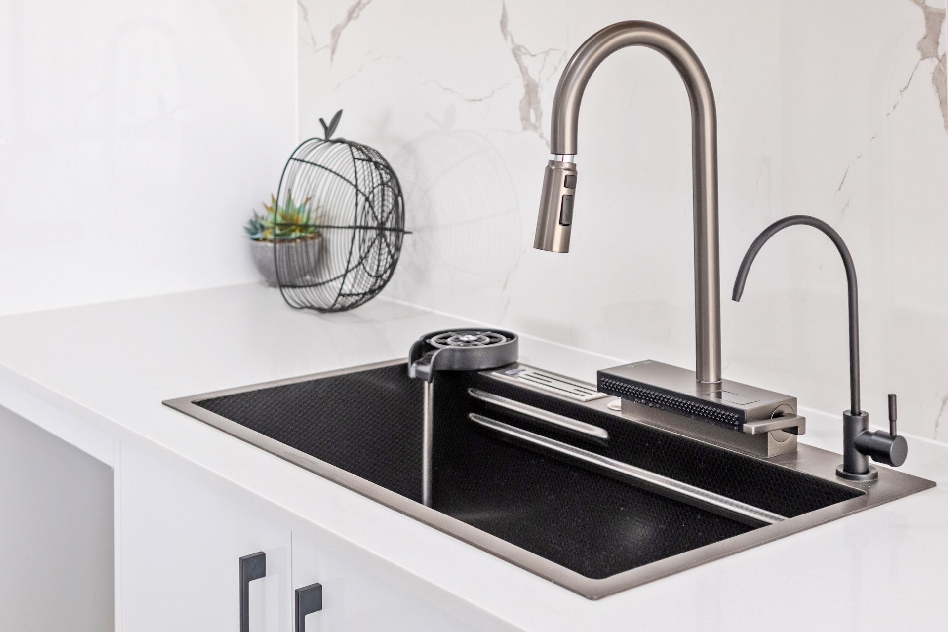 1 Orange Valley Road, Kalamunda, WA 6076 - Sold House - Ray White ...