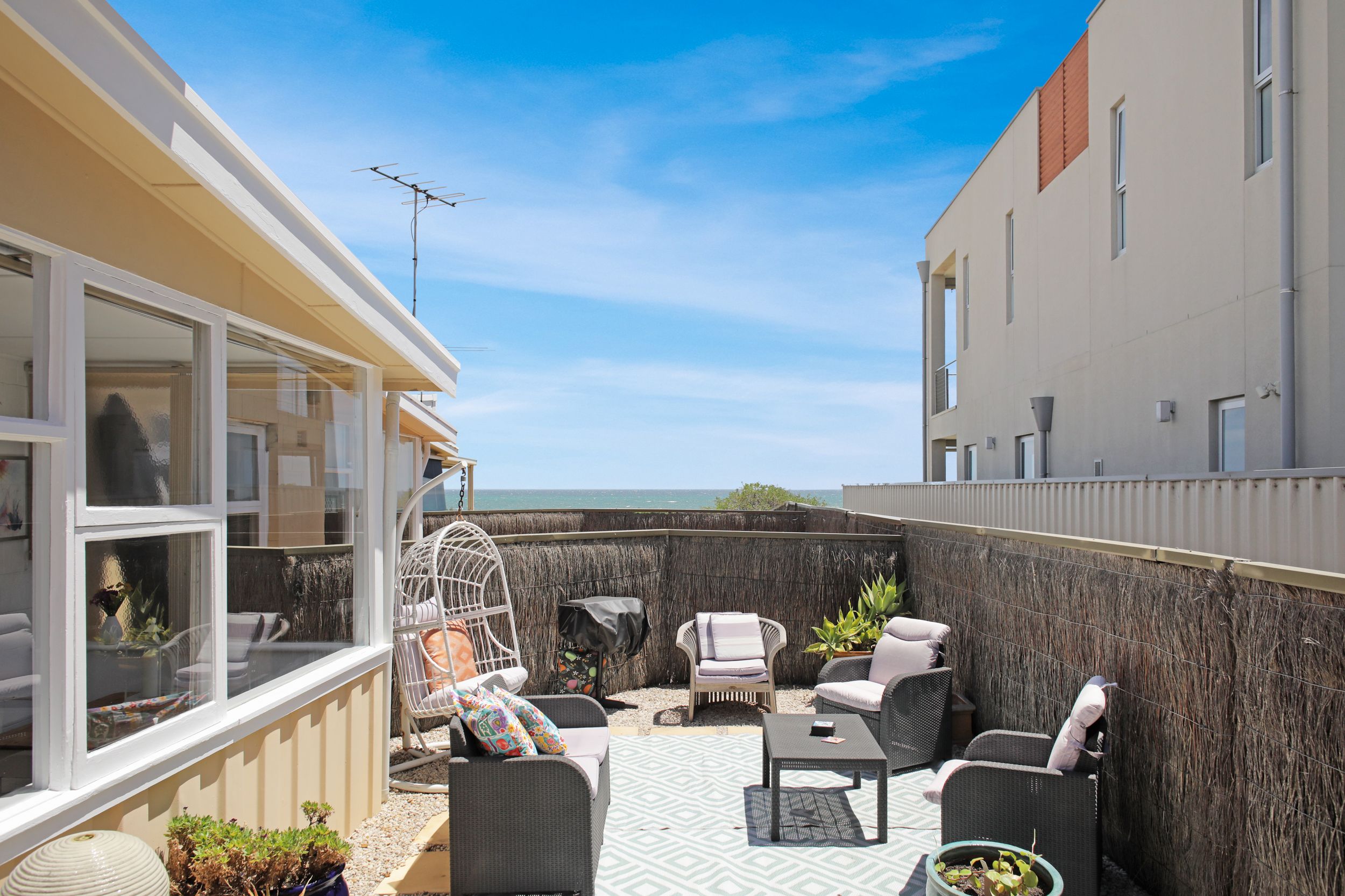 3/3 Seaview Road, West Beach, SA 5024 - Sold House - Ray White Henley Beach