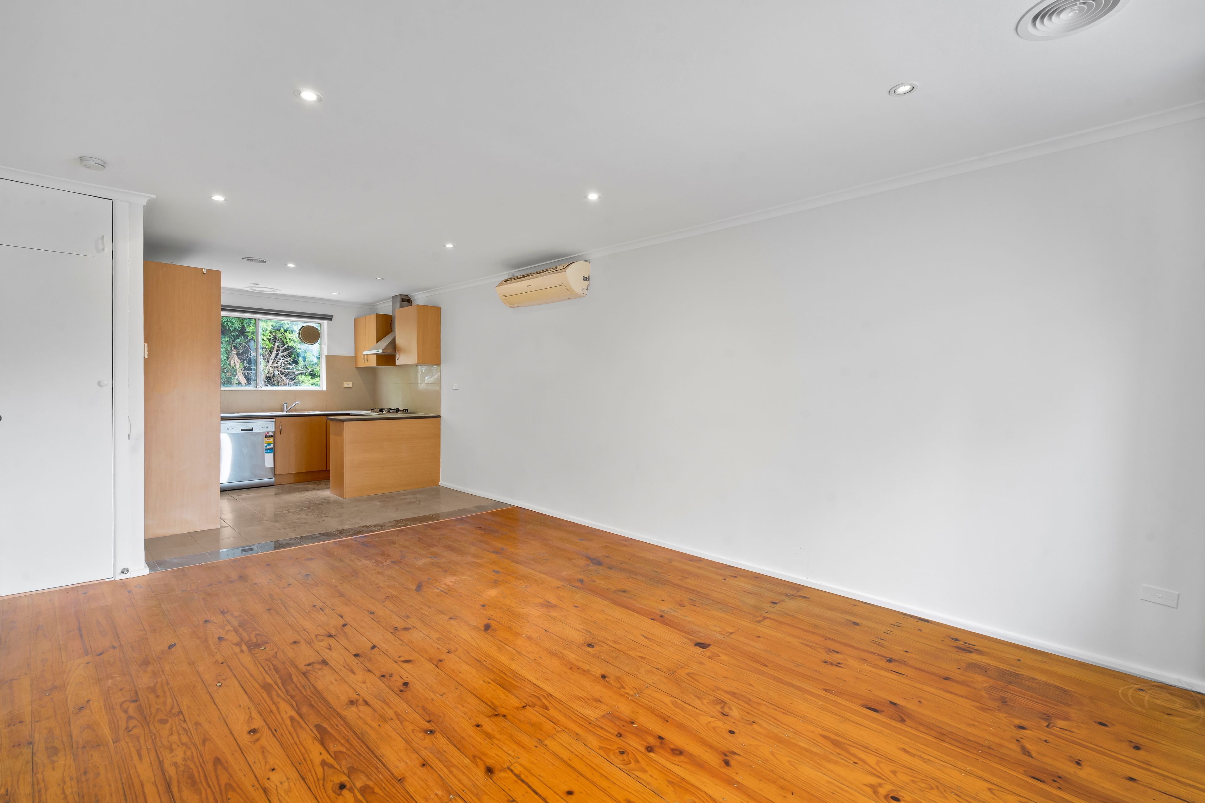 14/131 Cavanagh Street, Cheltenham, VIC 3192 - Leased Apartment - Ray ...