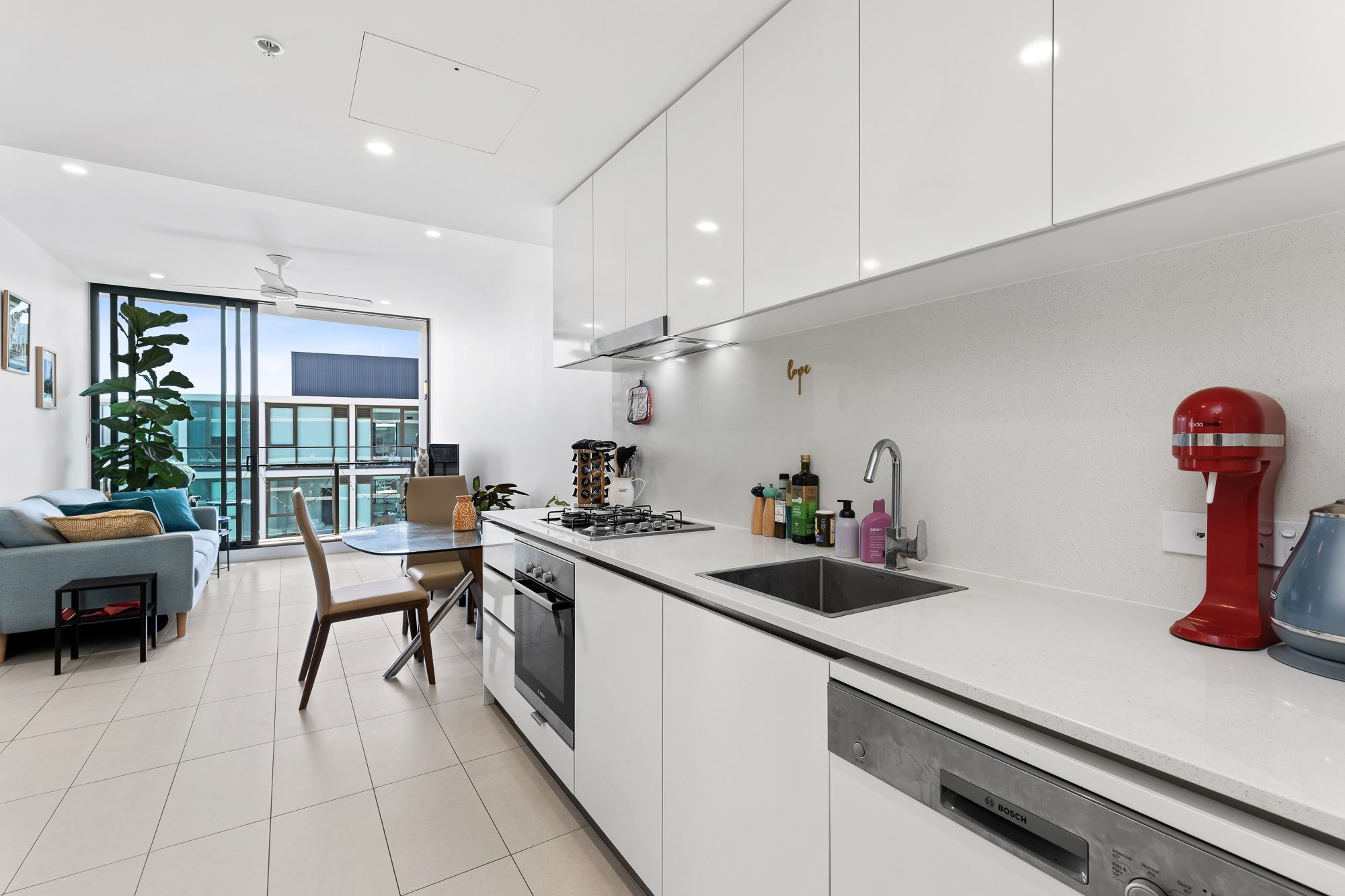 31904/24 Stratton Street, Newstead, QLD 4006 - Sold Apartment - Ray ...