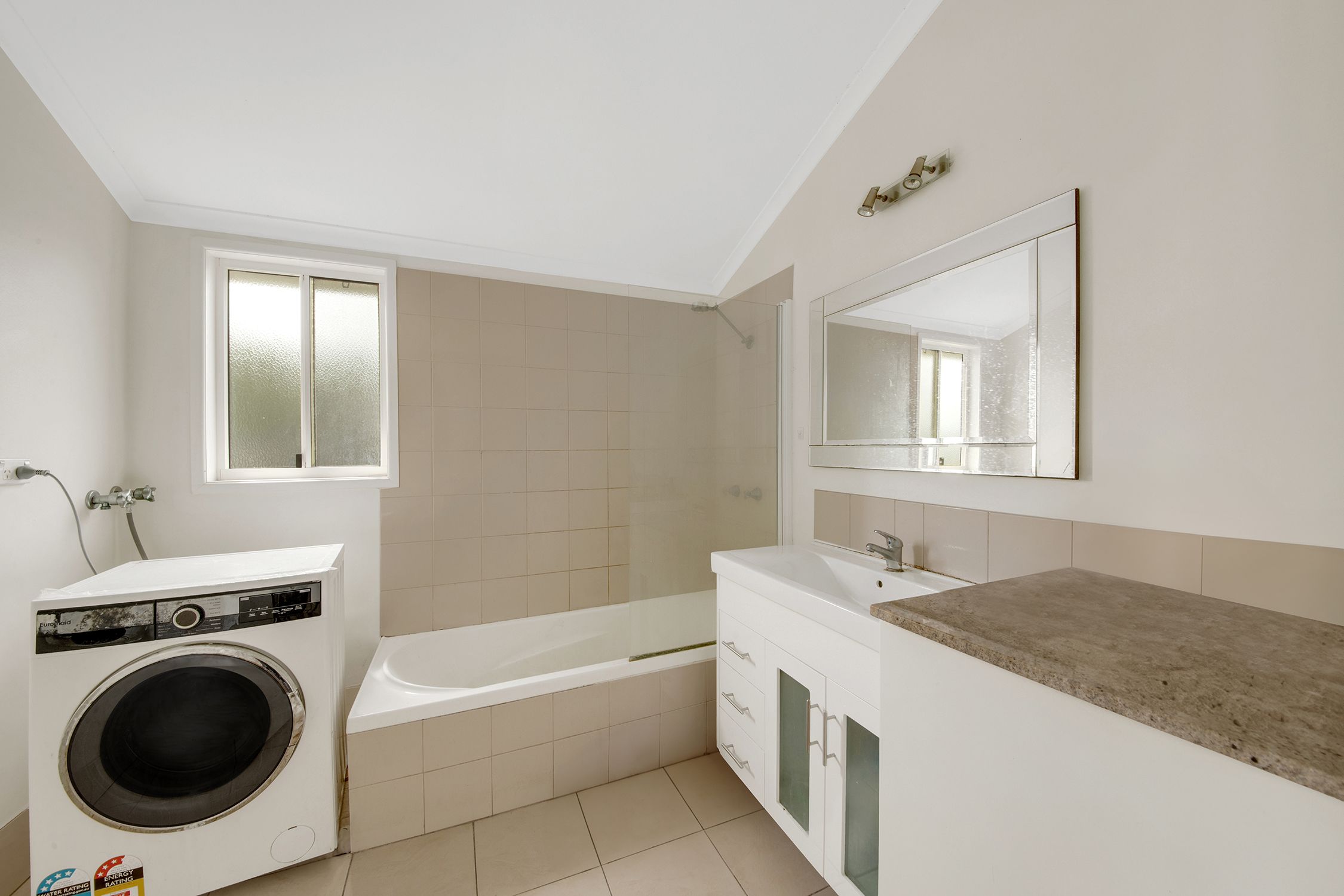 4/36 Wood Street, Barney Point, QLD 4680 - Leased Unit - Ray White ...