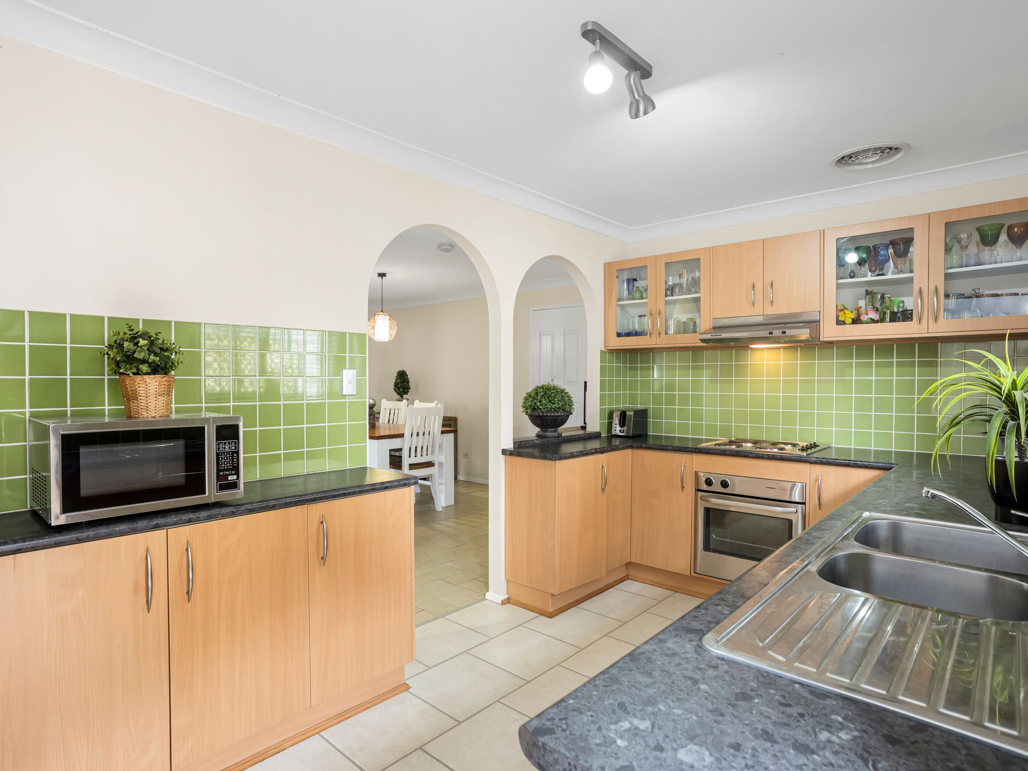 20 Theodore Place, Molendinar, QLD 4214 - Sold House - Ray White Alliance