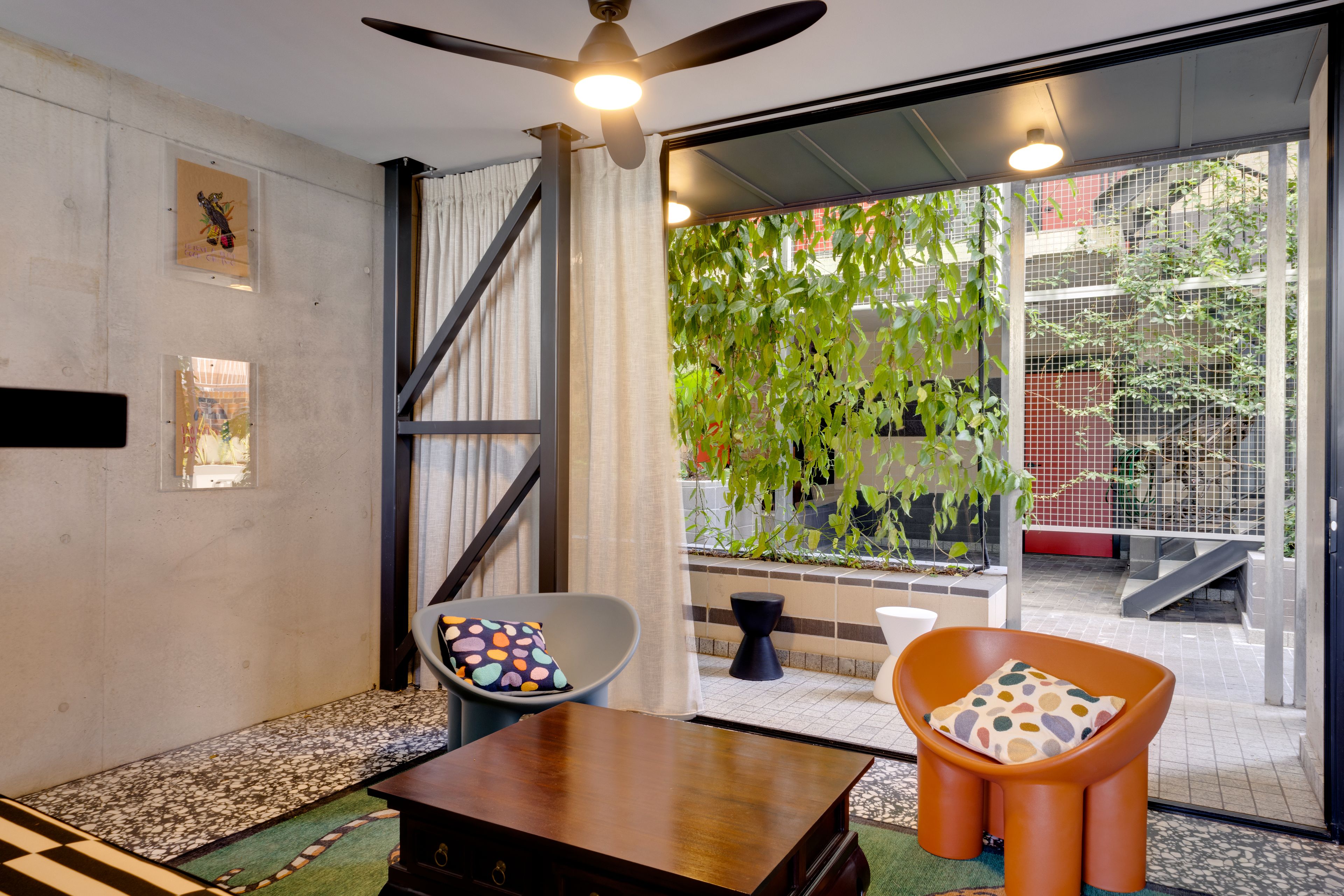 5/52 Brighton Road, Highgate Hill, QLD 4101 - Leased Townhouse - Ray ...