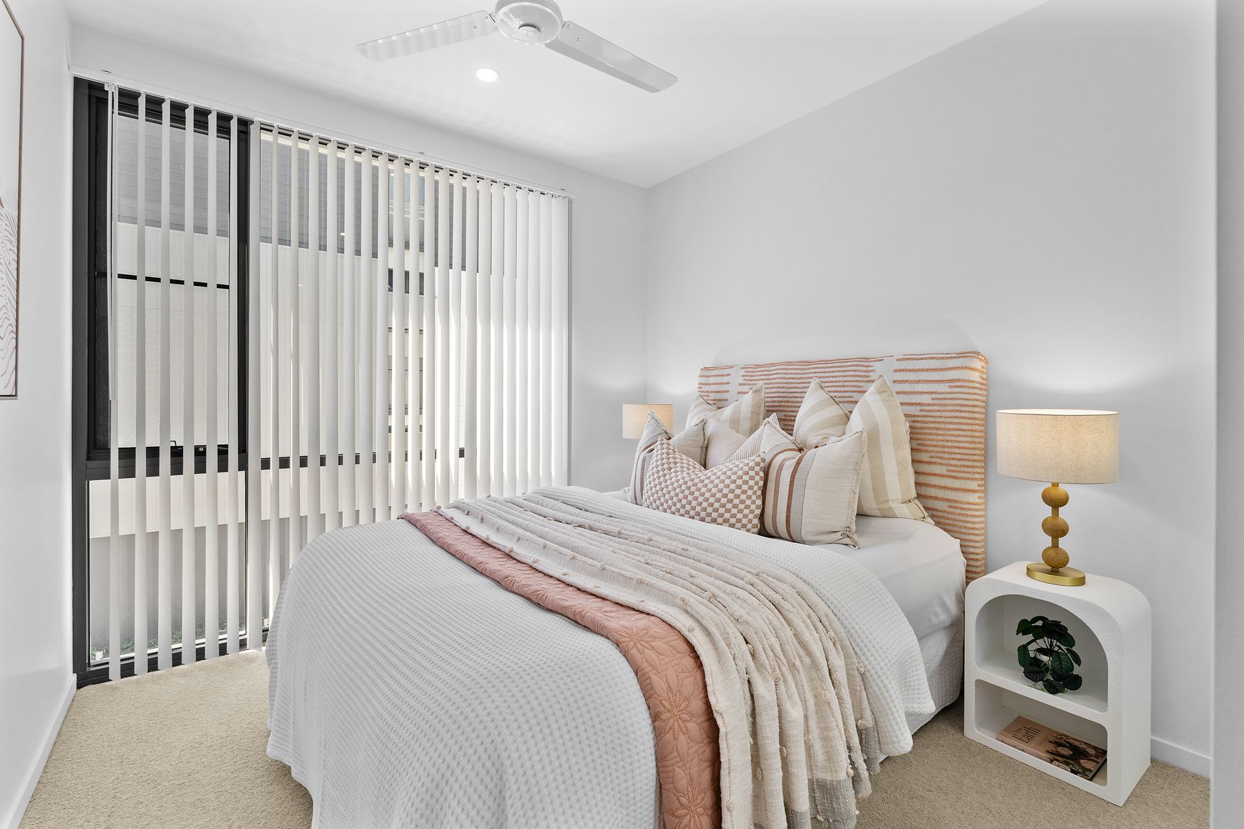 5614 Harbourview Drive, Hope Island, QLD 4212 - House for Sale - Ray ...