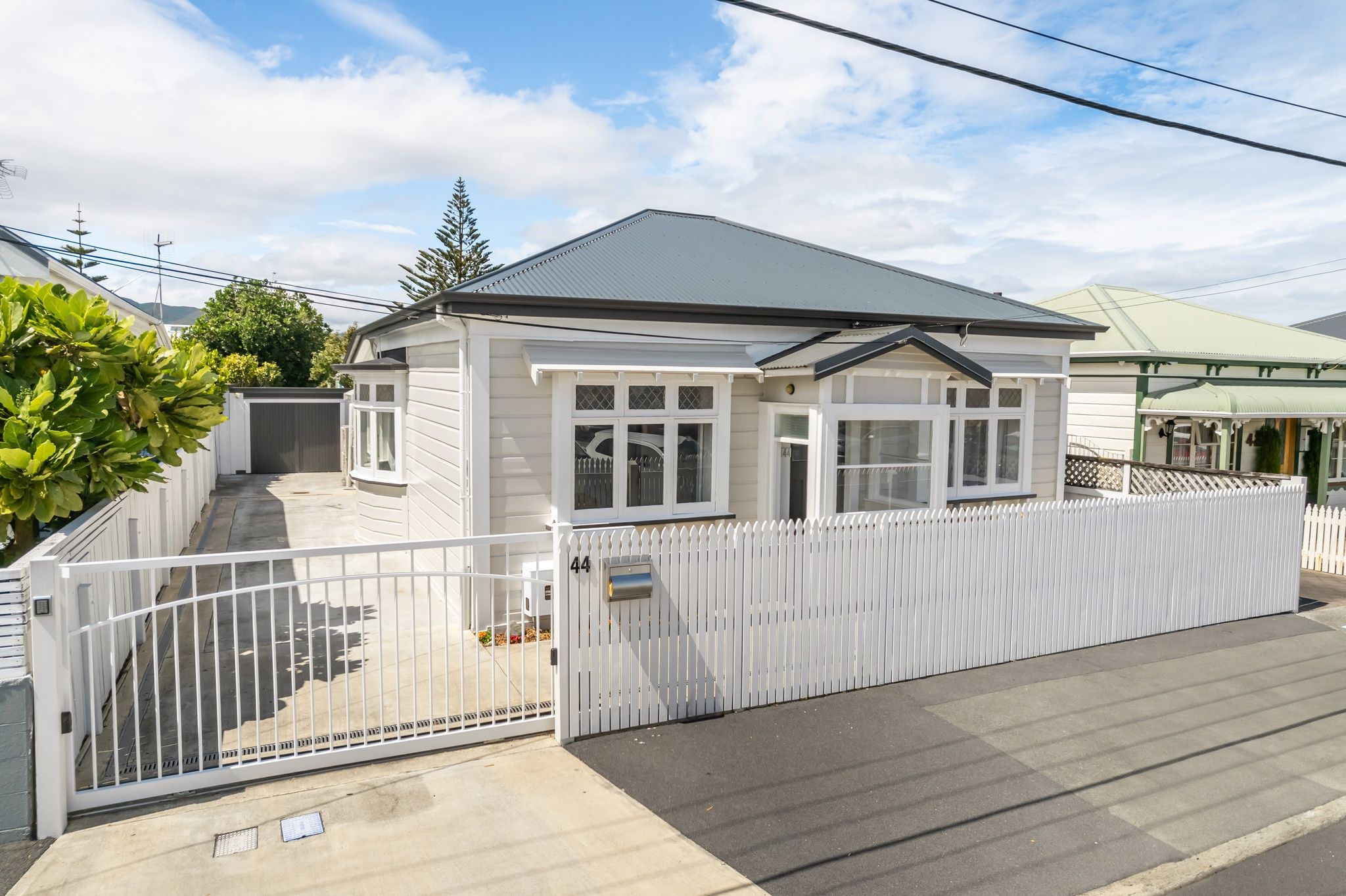 44 Queen Street, Petone, Lower Hutt City 5012 - Sold House - Ray White ...