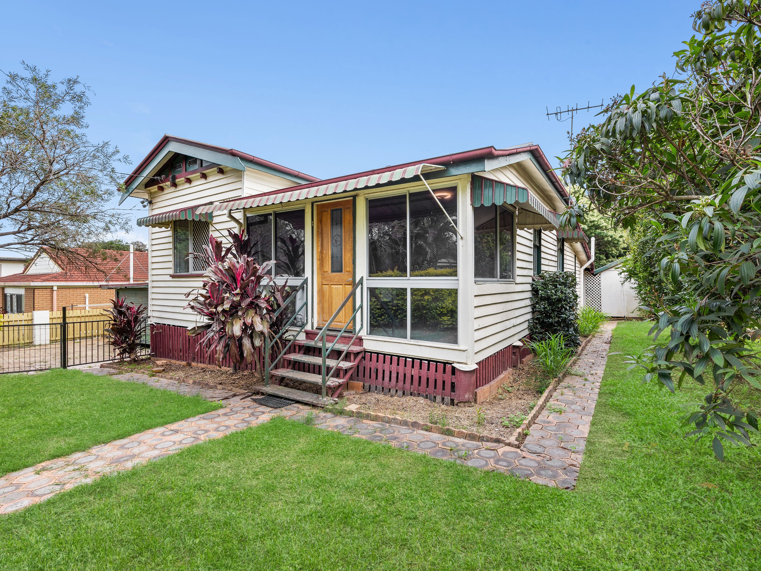 38 Lindsay Street, Bundamba, QLD 4304 - Sold House - Ray White Ipswich