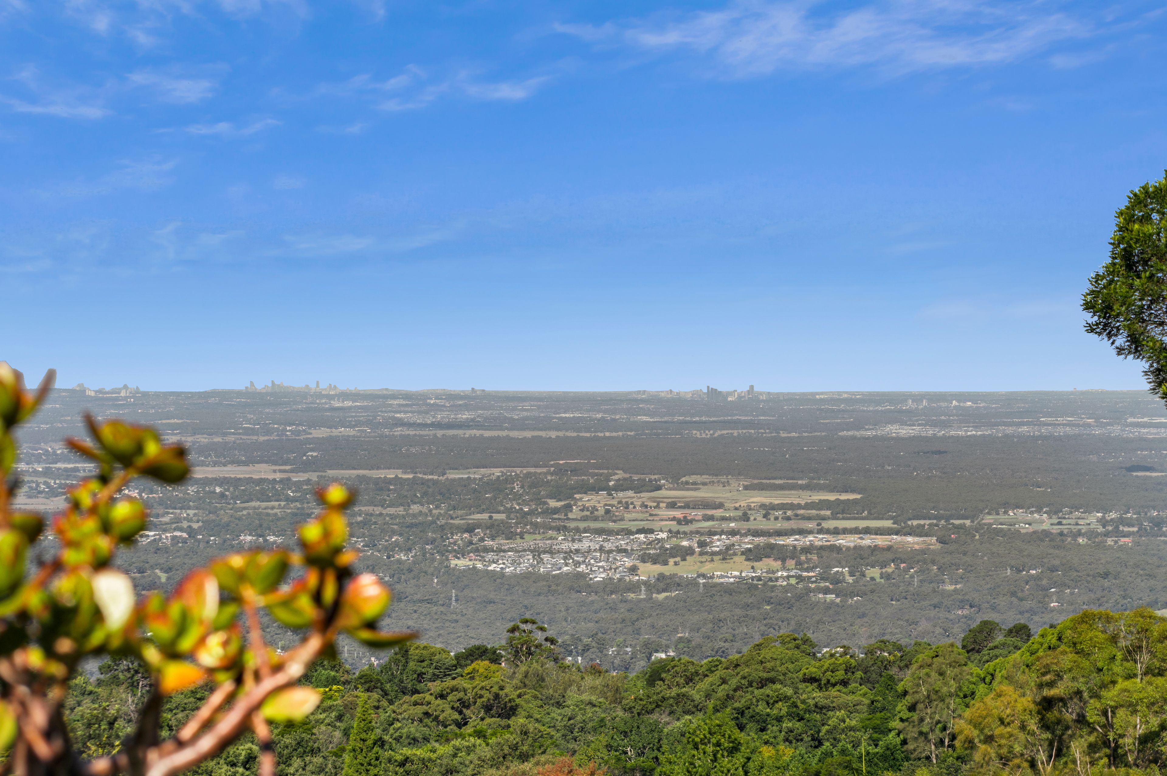 19 Rain Ridge Road, Kurrajong Heights, NSW 2758 - Sold House - Ray ...