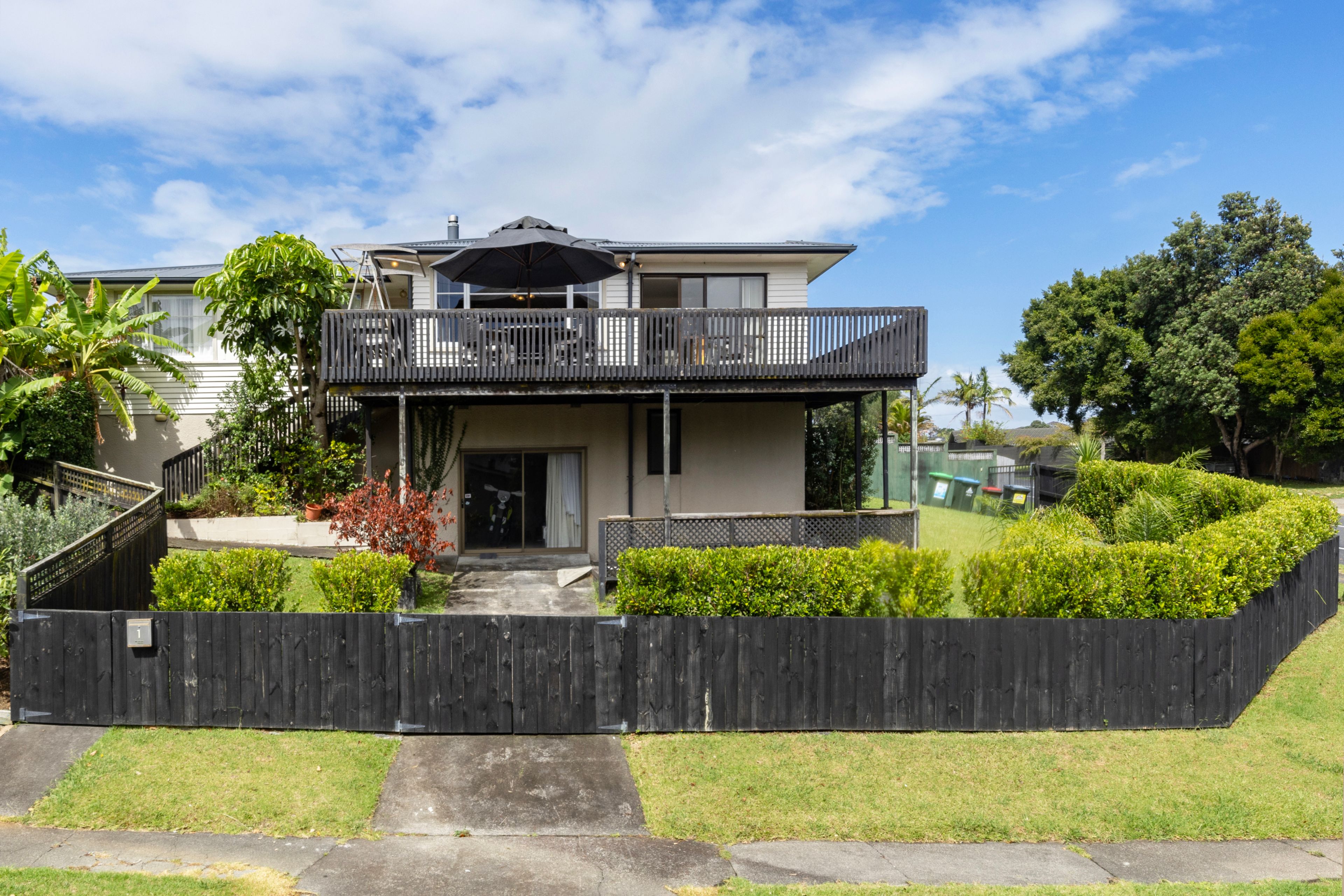 1 Rangitiki Crescent, Lynfield, Auckland City 1042 - Sold House - Ray ...