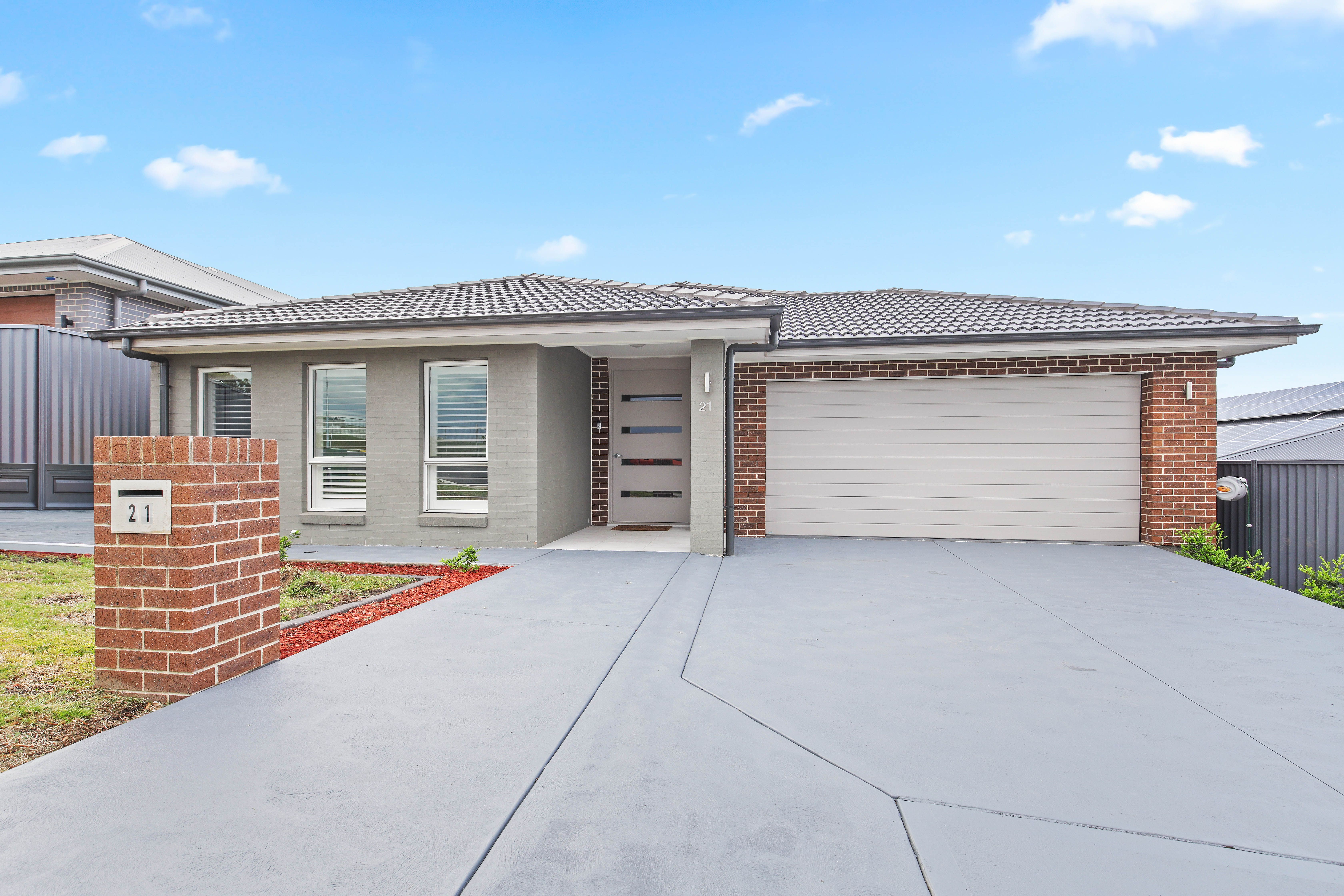21 Summit Street, STREAM HILL, NSW 2526 - Leased House - Ray White ...