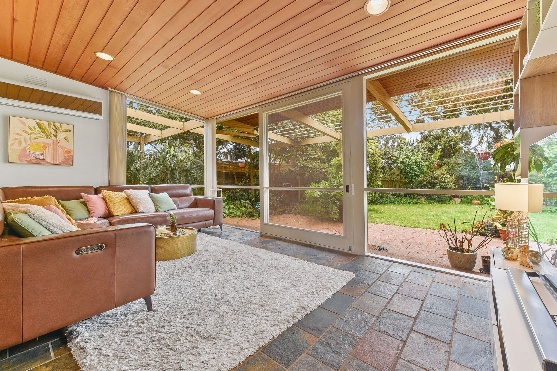 9 Rythdale Court, Glen Waverley, VIC 3150 - Sold House - Ray White Judd ...