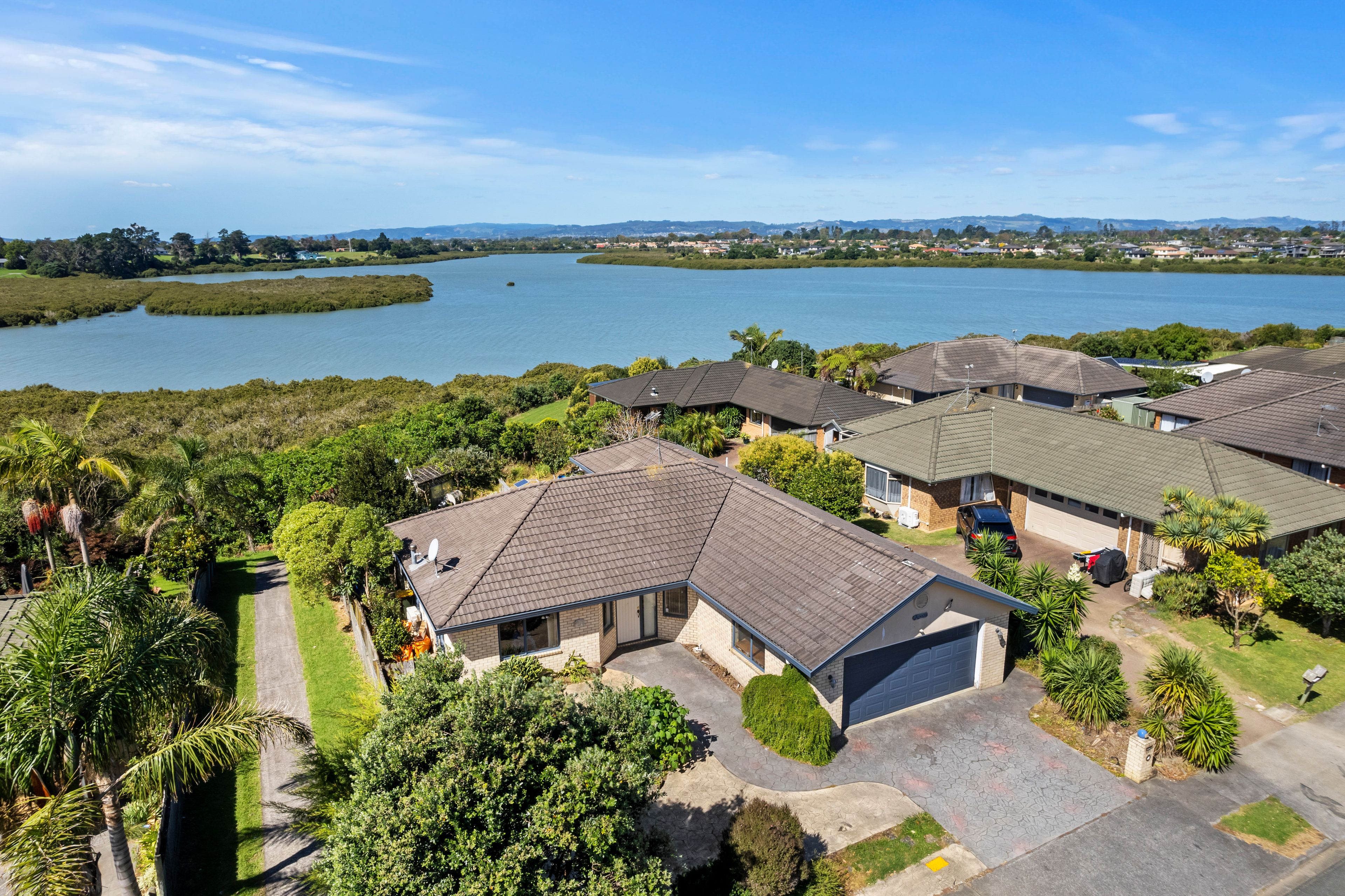 89 Waimahia Avenue, Weymouth, Manukau City 2103 - Sold House - Ray ...