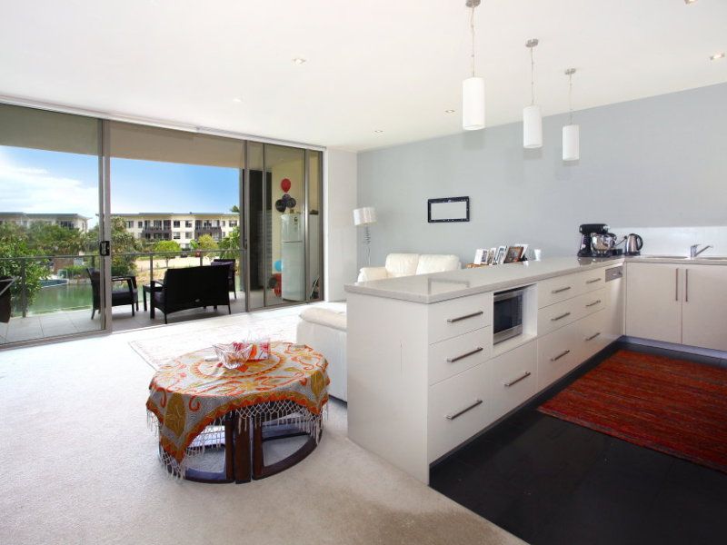 226/3-5 Pendraat Parade 'Ilanah Aqua', Hope Island, QLD 4212 - Sold ...