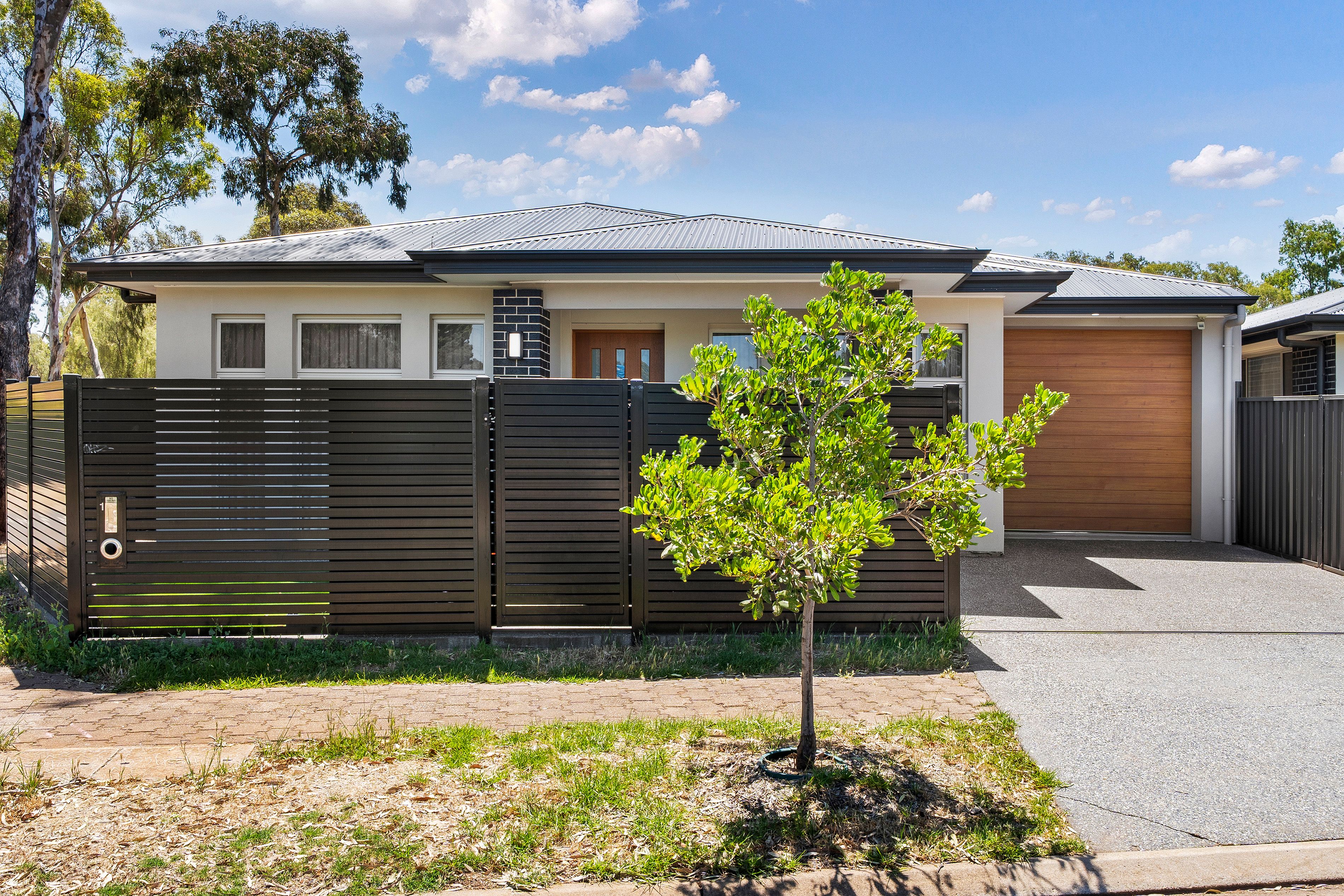 1 Woodcock Crescent, Para Hills West, SA 5096 - Sold House - Ray White ...
