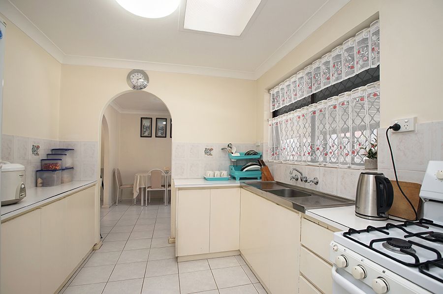 12 Vellgrove Avenue, Parkwood, WA 6147 - Sold House - Ray White ...