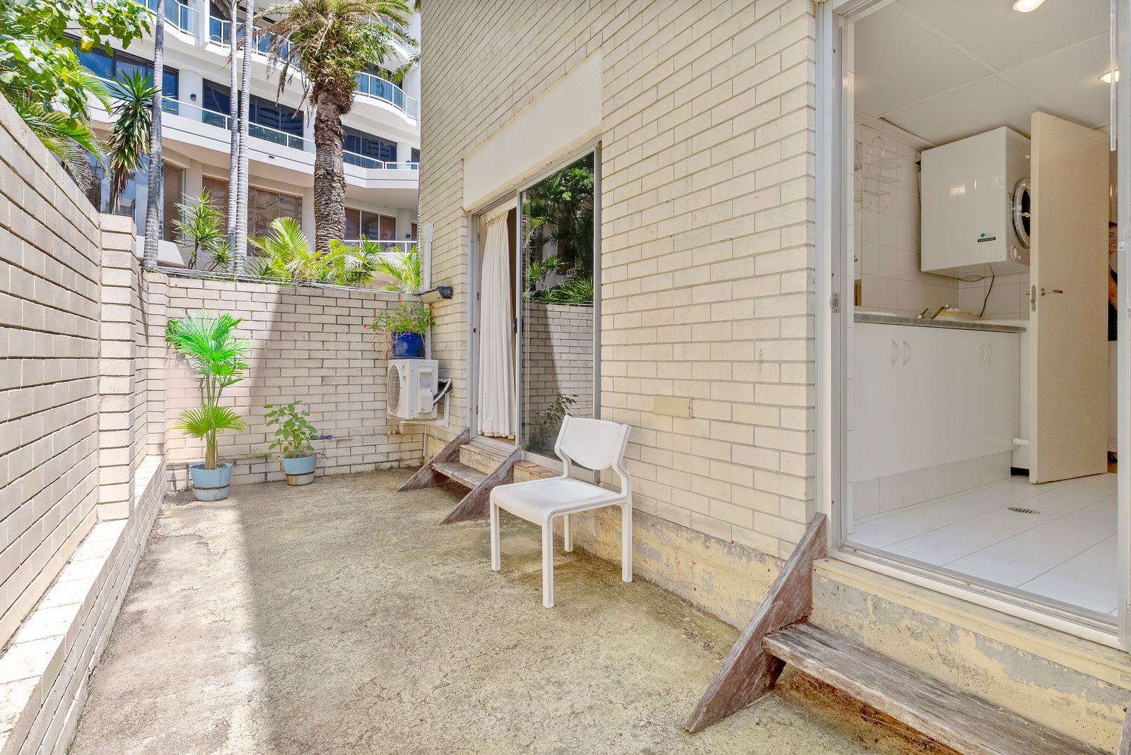 3/28 Beach Parade, Surfers Paradise, QLD 4217 - Sold Unit - Ray White ...