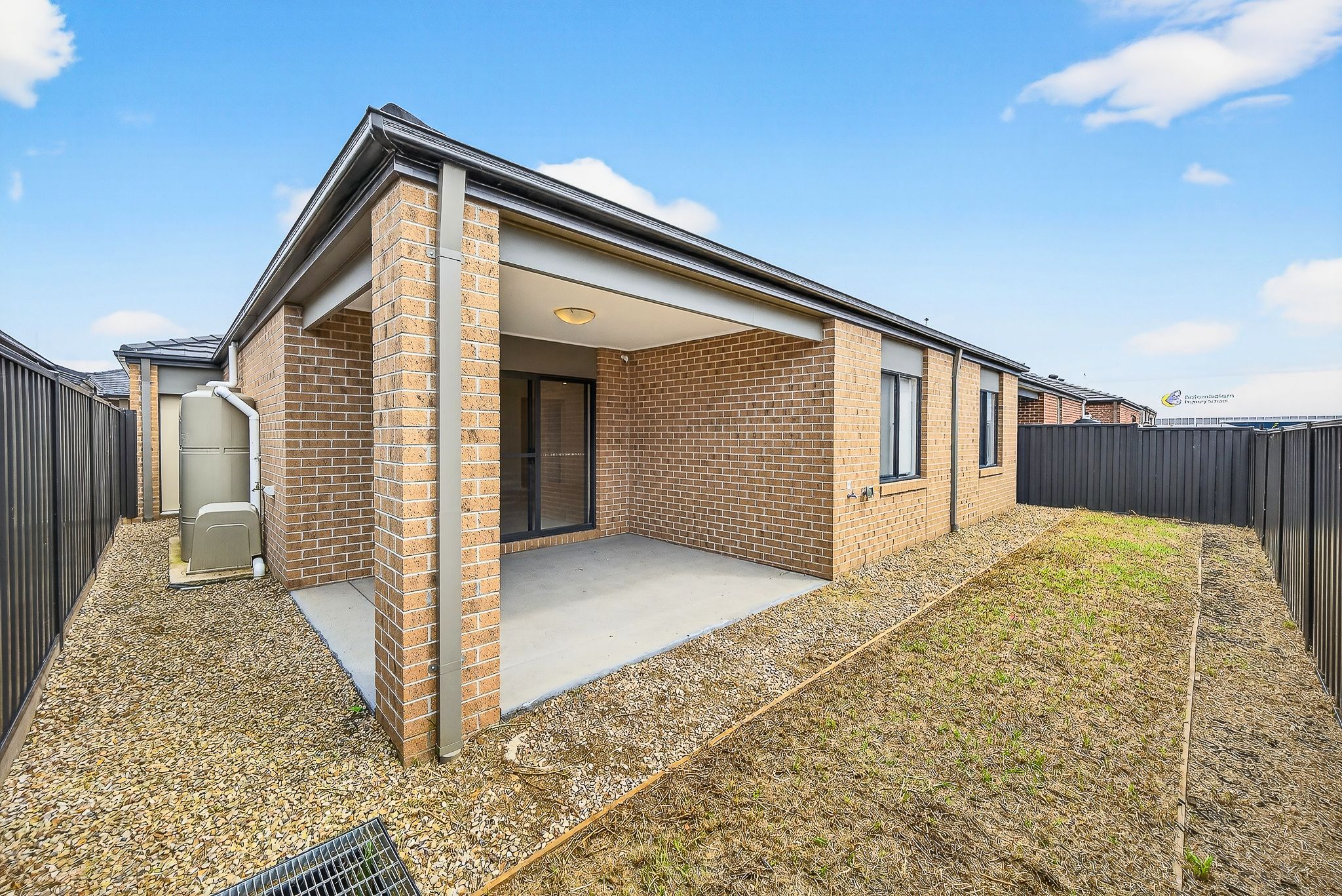 9 Risely Road, Clyde North, VIC 3978 - House for Rent - Ray White ...