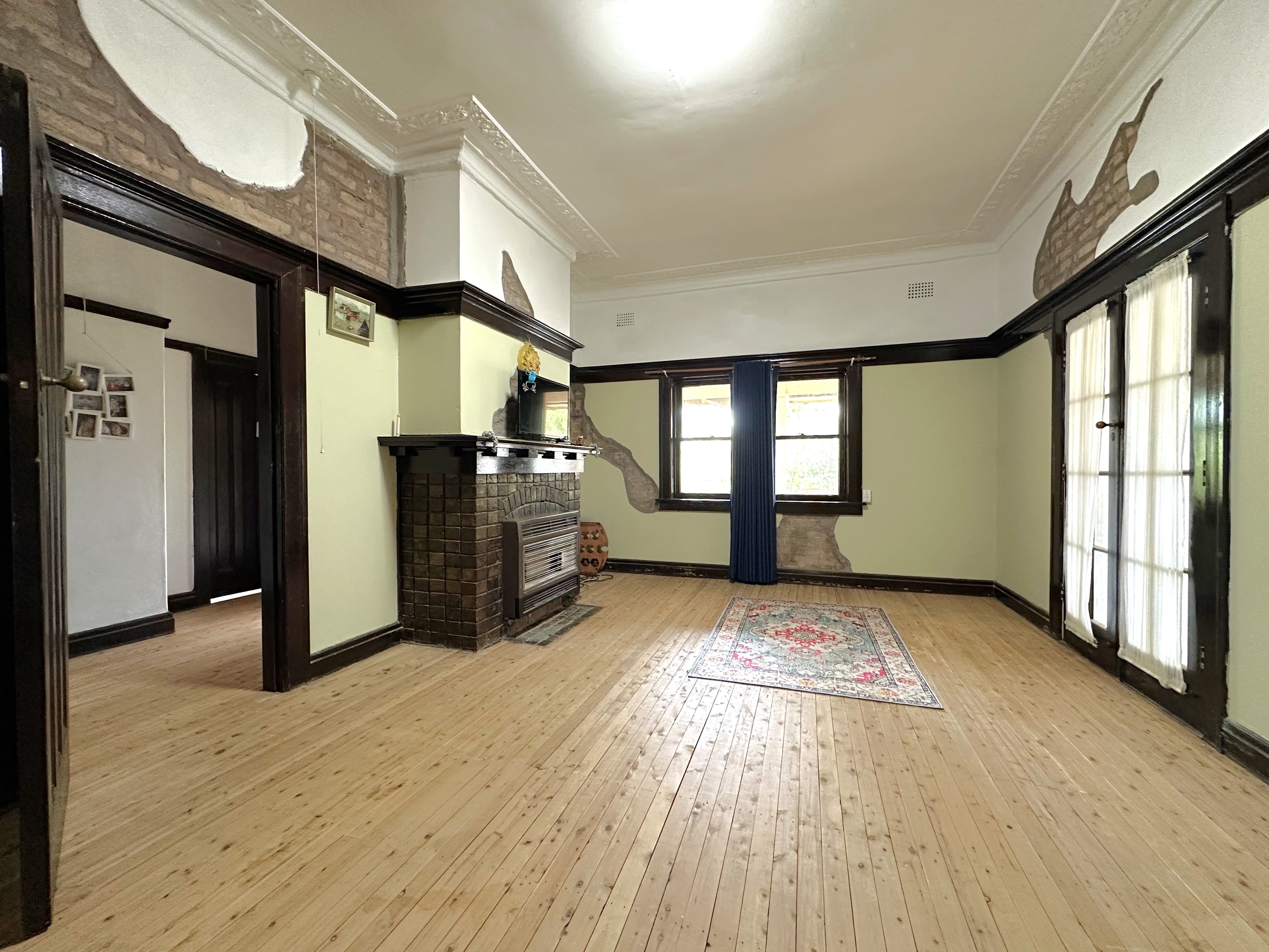 2 Short Street, Bribbaree Via, Young, NSW 2594 - Sold House - Ray White ...