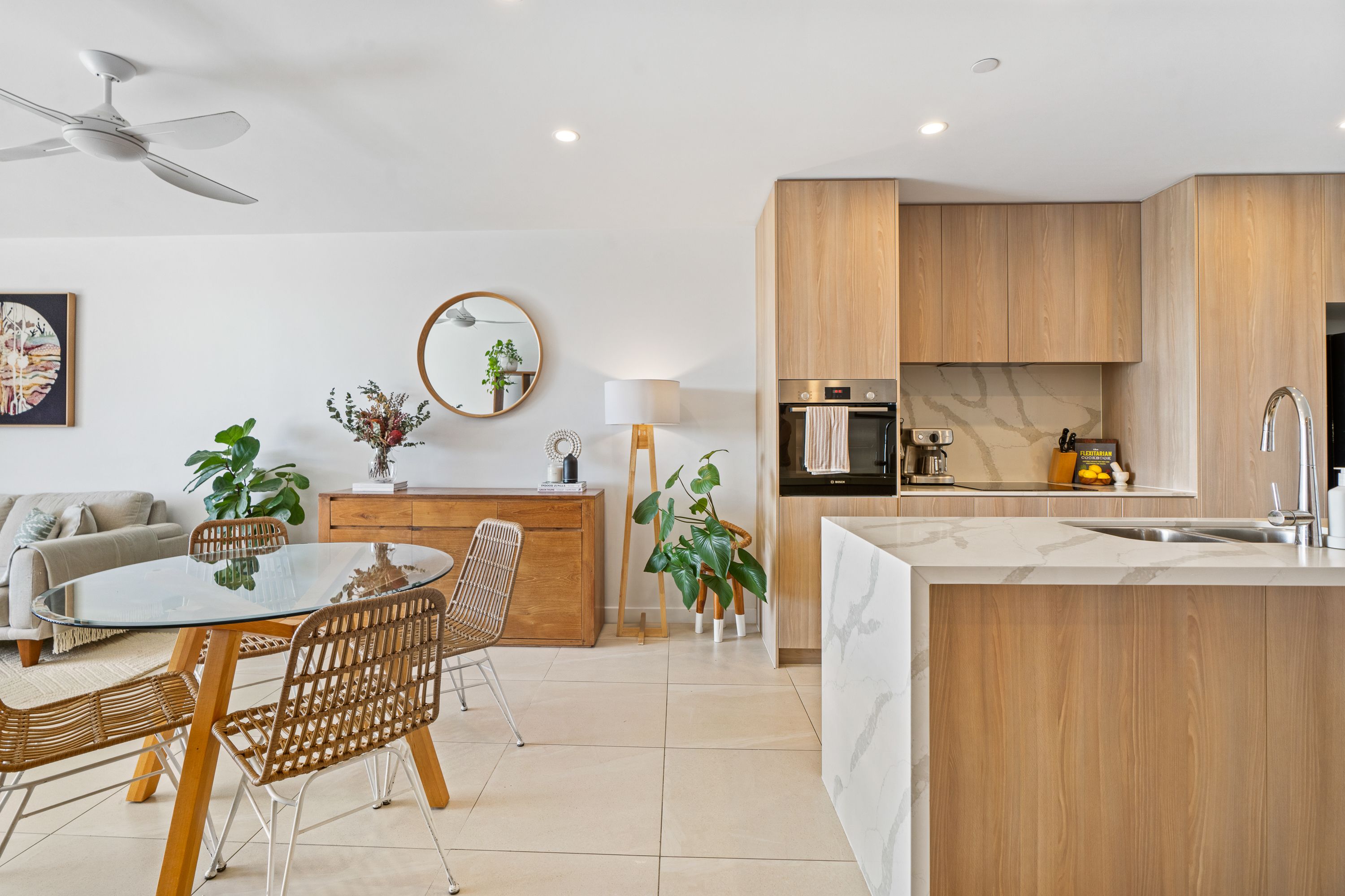 702/16 Seventh Avenue, Palm Beach, QLD 4221 - Sold Unit - Ray White Malan + Co