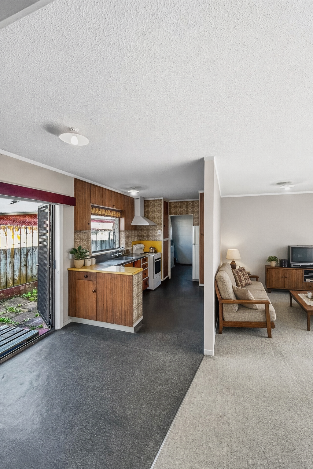 2/43 Kimpton Road, Papatoetoe, Manukau City 2025 - Leased Unit - Ray ...