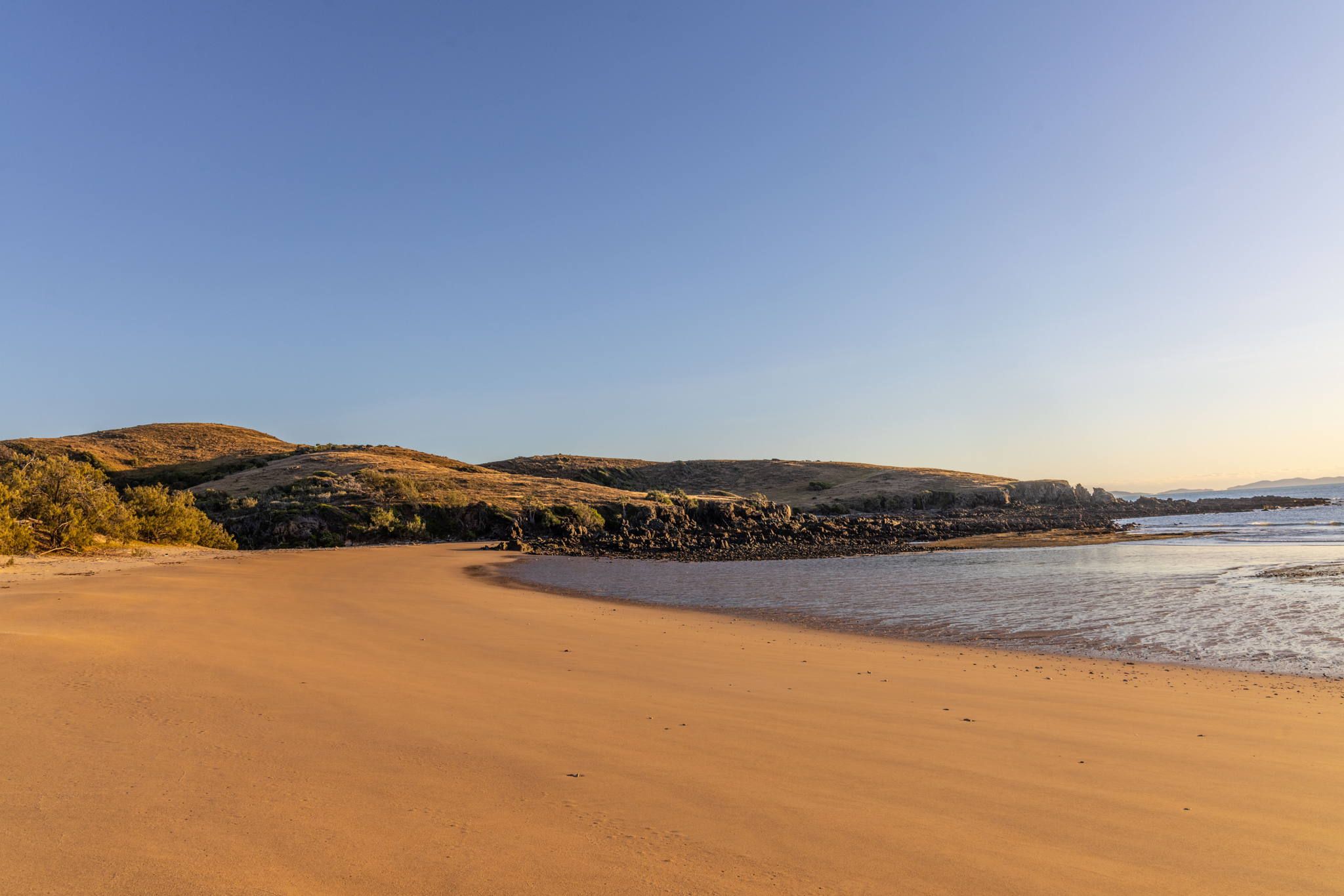 "Stanage Bay" - "Stanage Bay" Stanage Bay Road, Stanage, QLD 4702 ...
