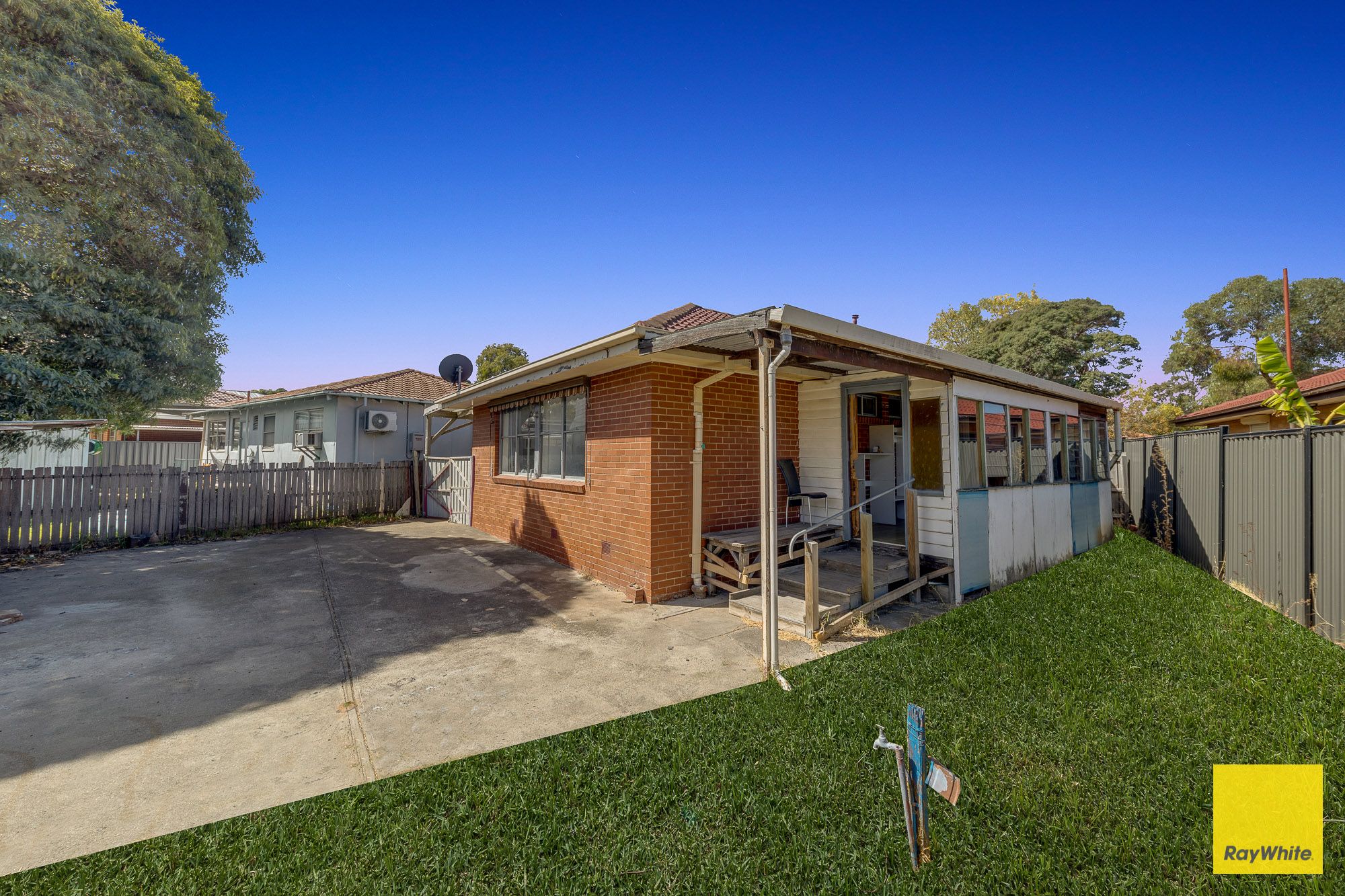 8 Eades Street, Laverton, VIC 3028 - Leased House - Ray White Point Cook