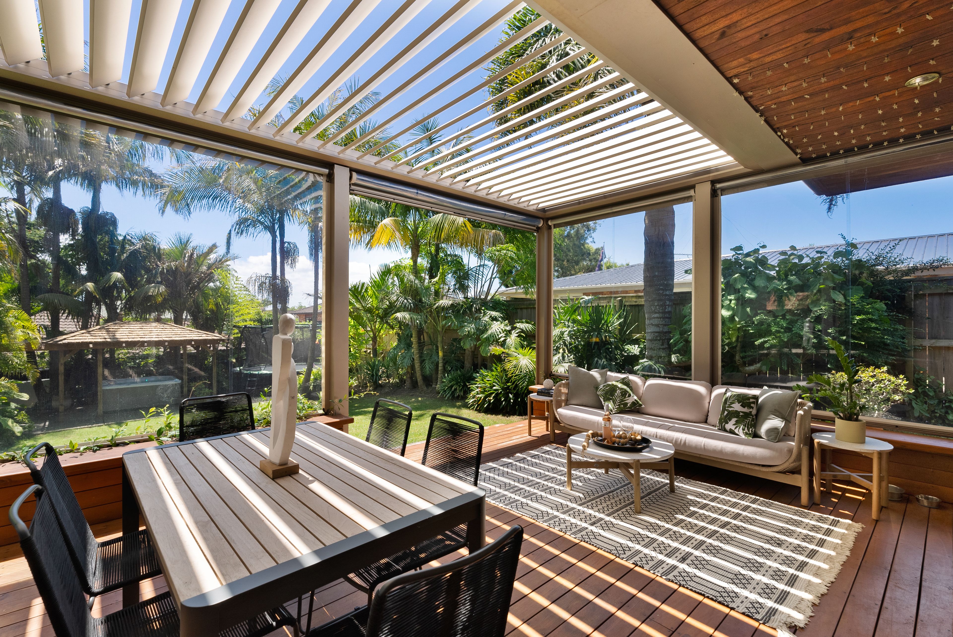 97A Hutchinson Avenue, New Lynn, Waitakere City 0600 - Sold House - Ray ...