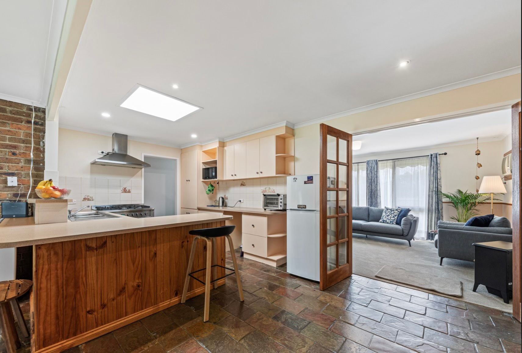 45 Cameron Way, Pakenham, VIC 3810 - Leased House - Ray White Pakenham