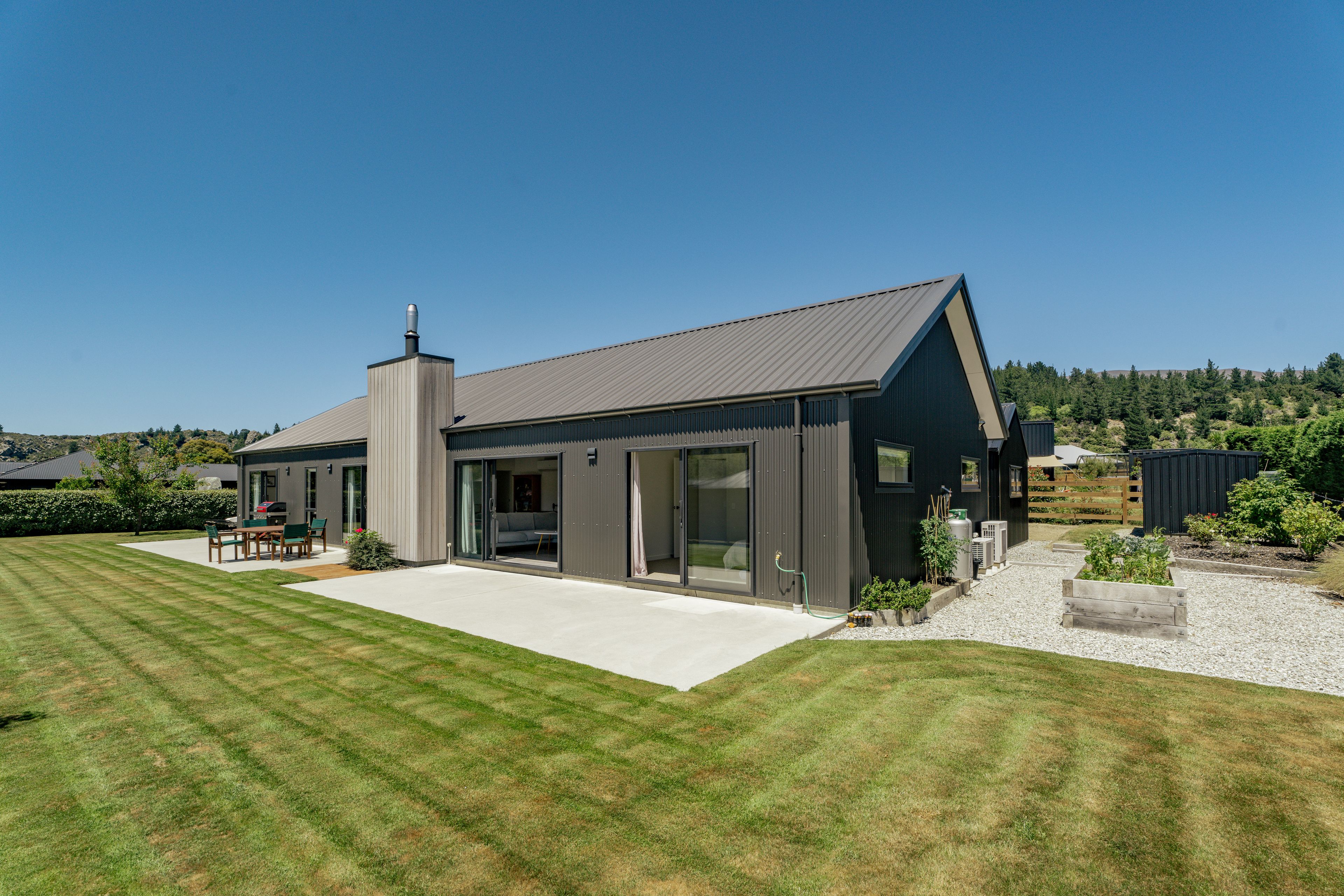 8 Cooper Crescent, Luggate, Queenstown Lakes District 9383 - Sold House ...